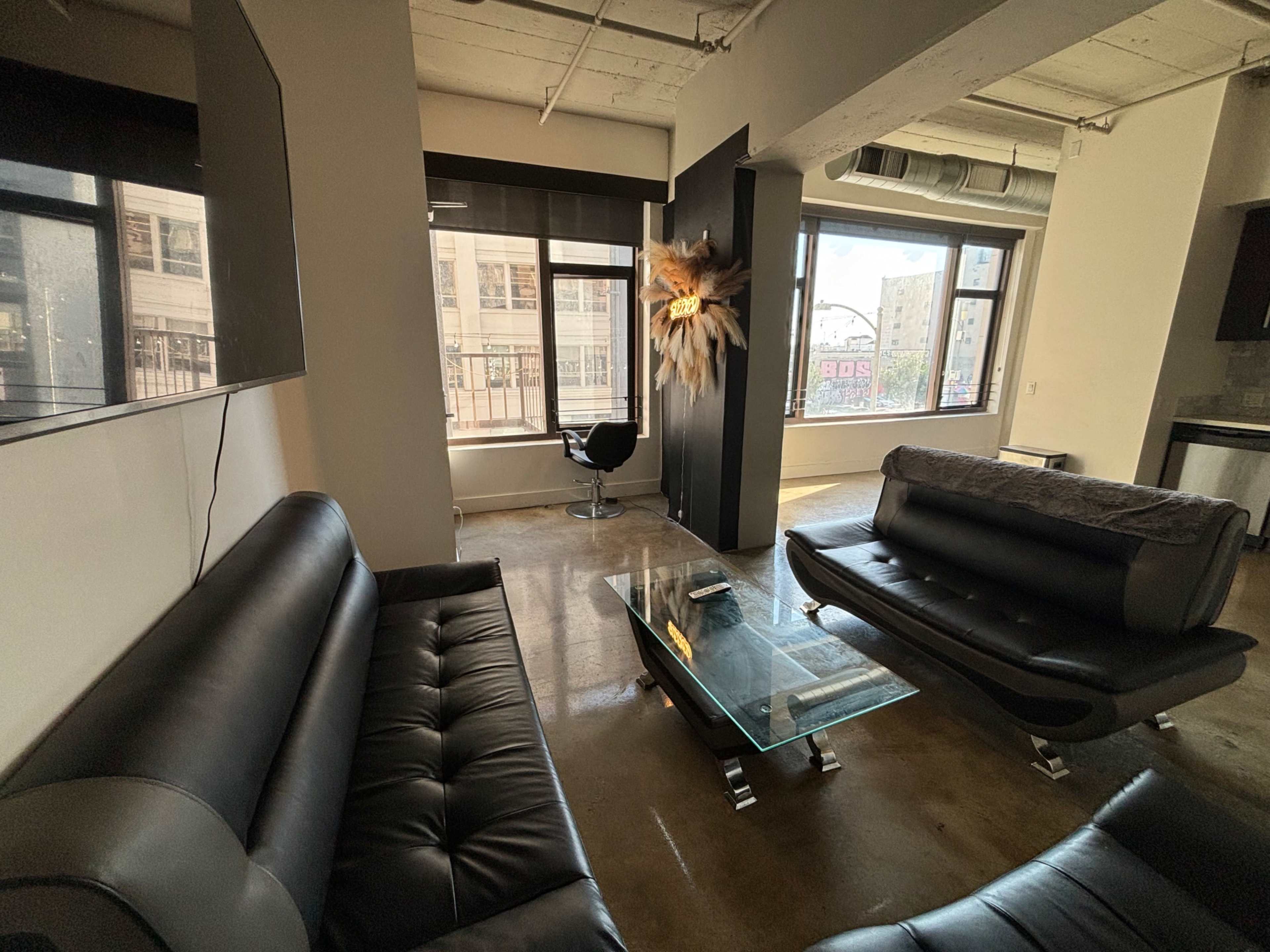 Urban Downtown loft, Los angeles, CA | Production | Peerspace