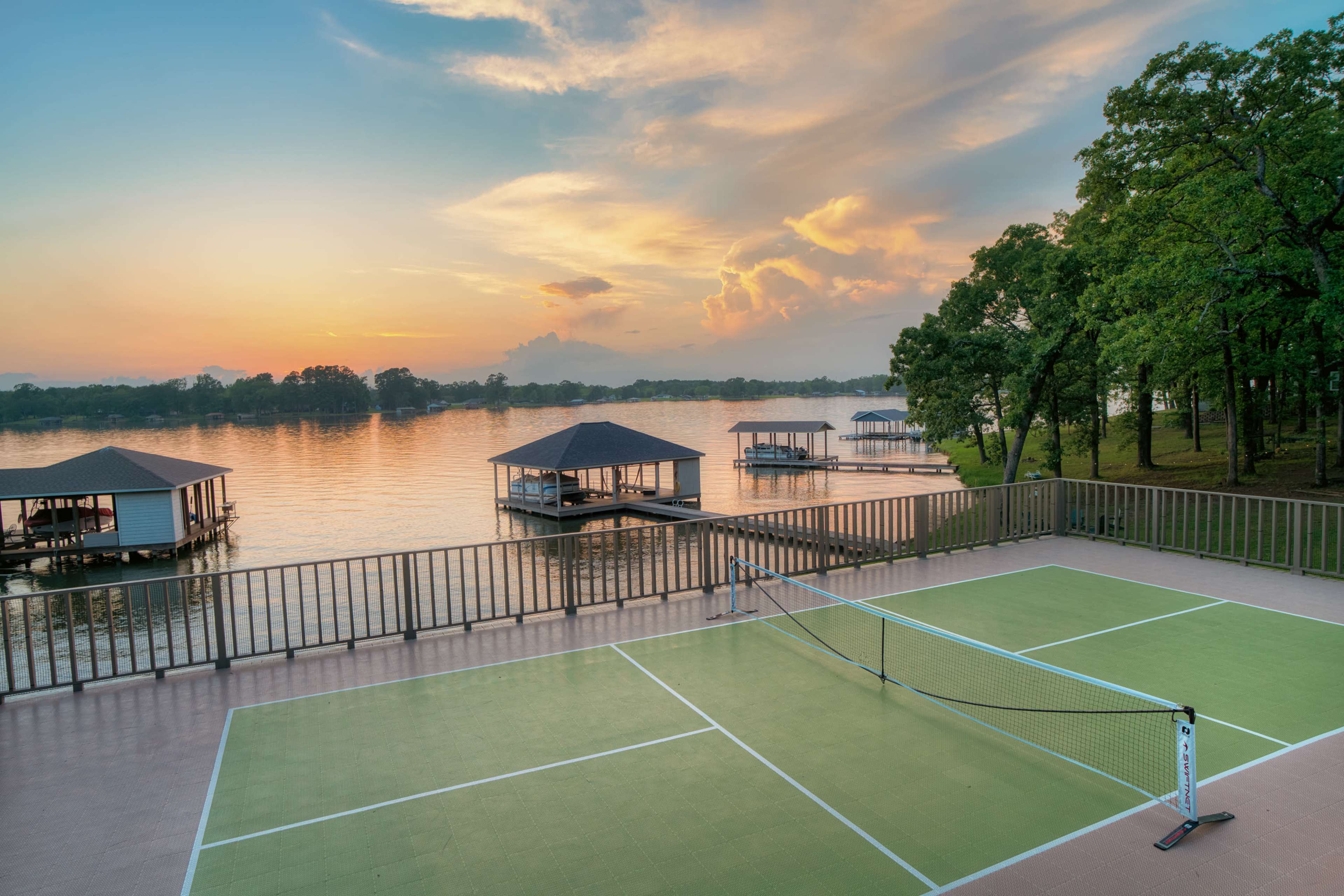 Luxury Lakefront Event Venue w/ Pickleball Court, Veranda & Expansive ...
