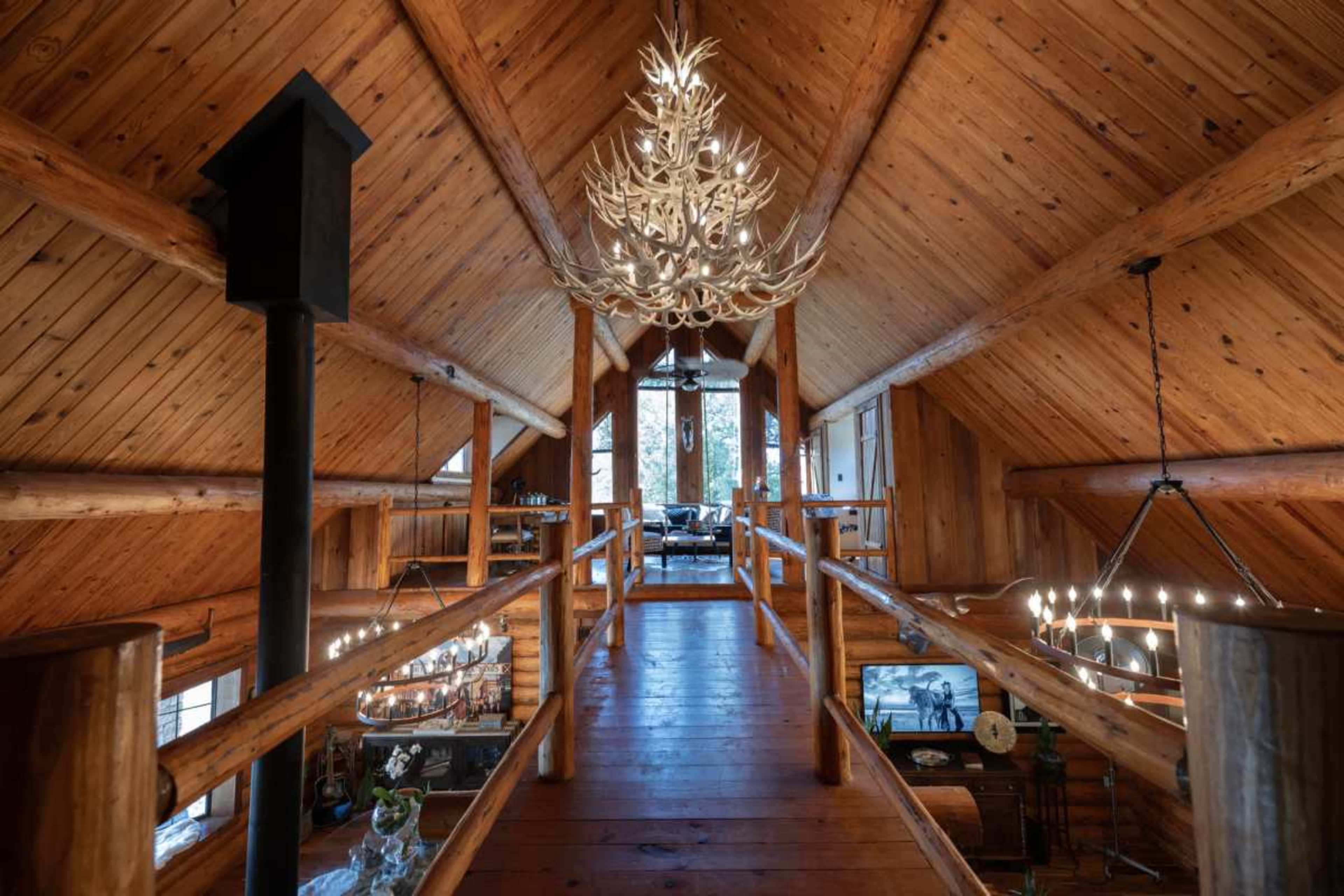 THUNDERBIRD FILM RANCH | 10 Film/Photo Outdoor + Indoor Sets on Private ...