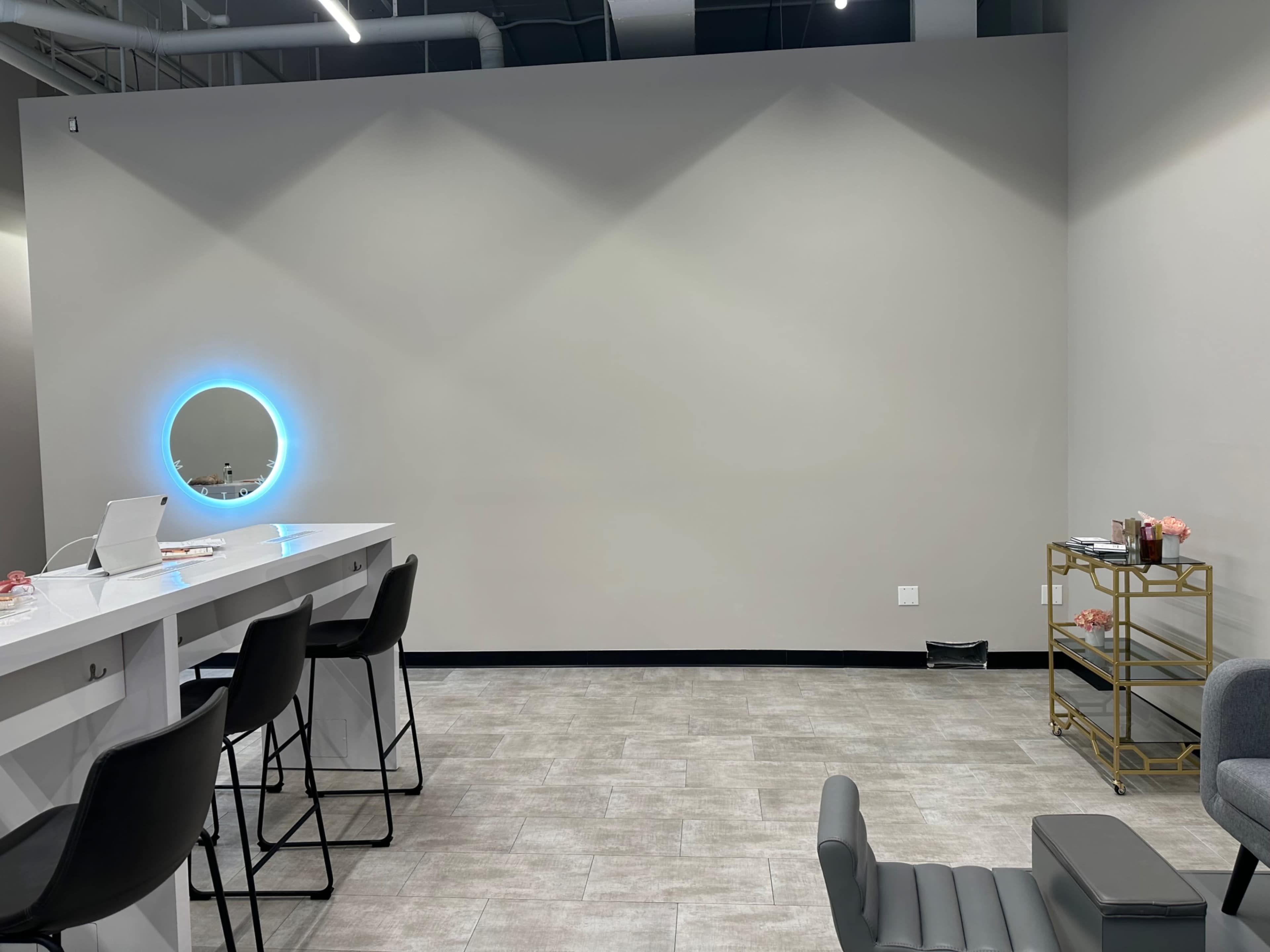 Midtown Miami Open, Neutral Salon Space, Miami, FL | Production | Peerspace