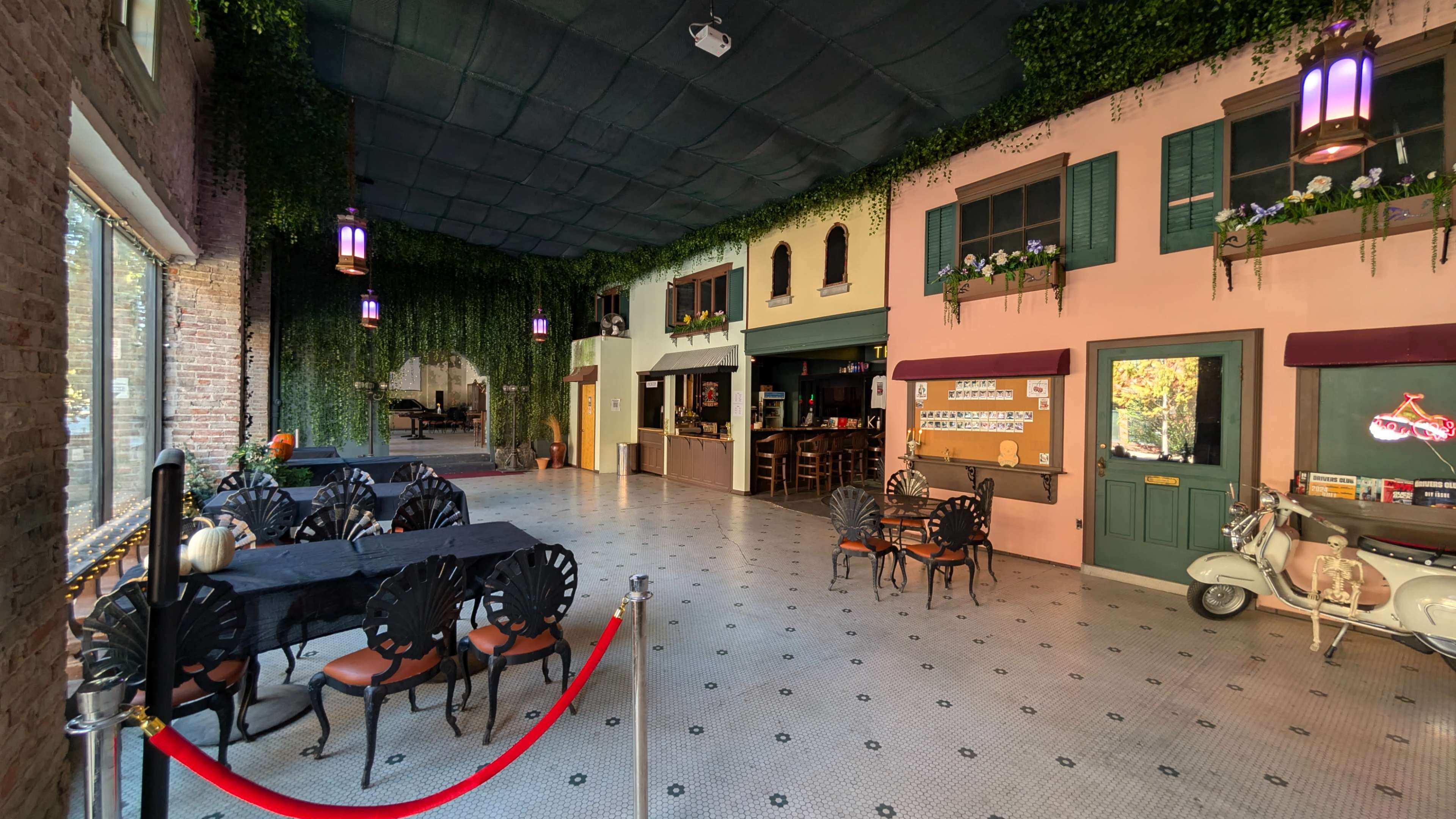 Midtown Cafe & Automotive Gallery, St. Louis, MO | Event | Peerspace