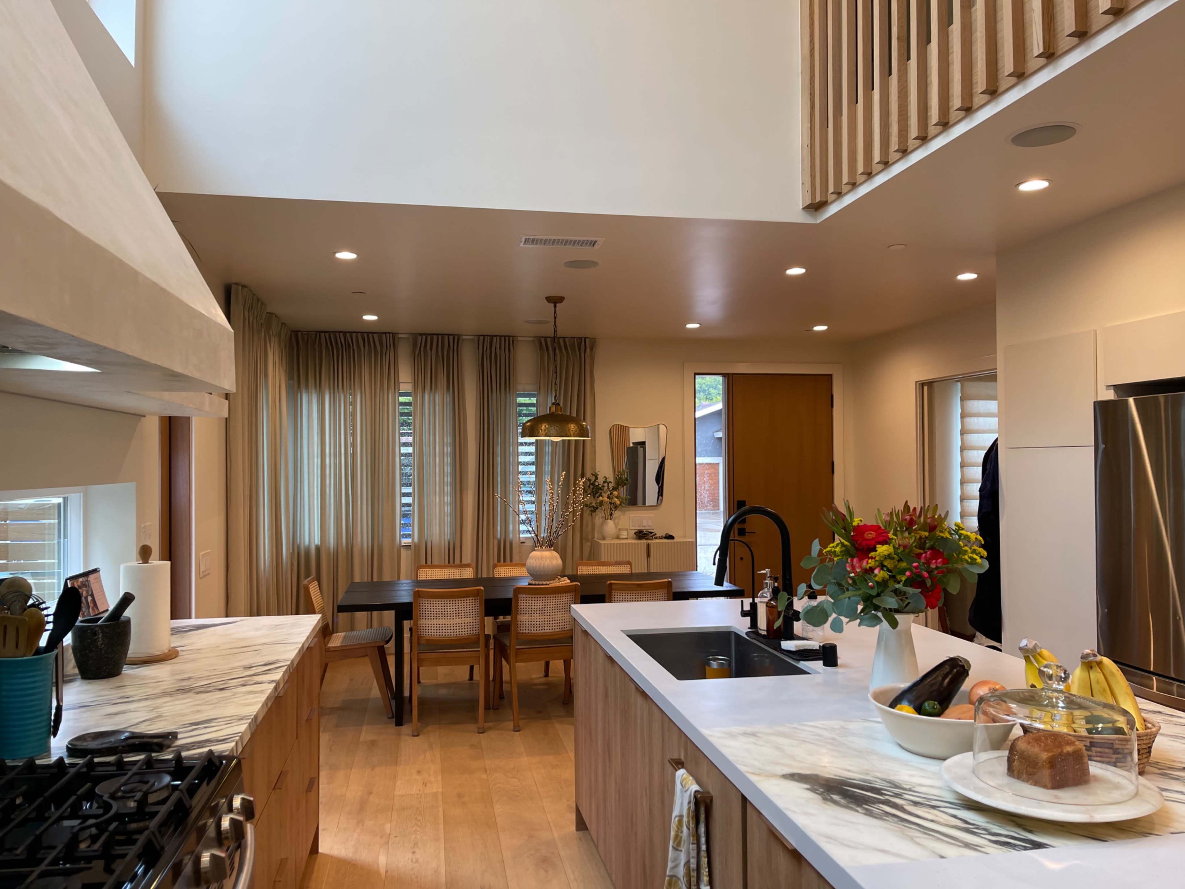 Open Modern home with killer kitchen, Culver City, CA | Production ...