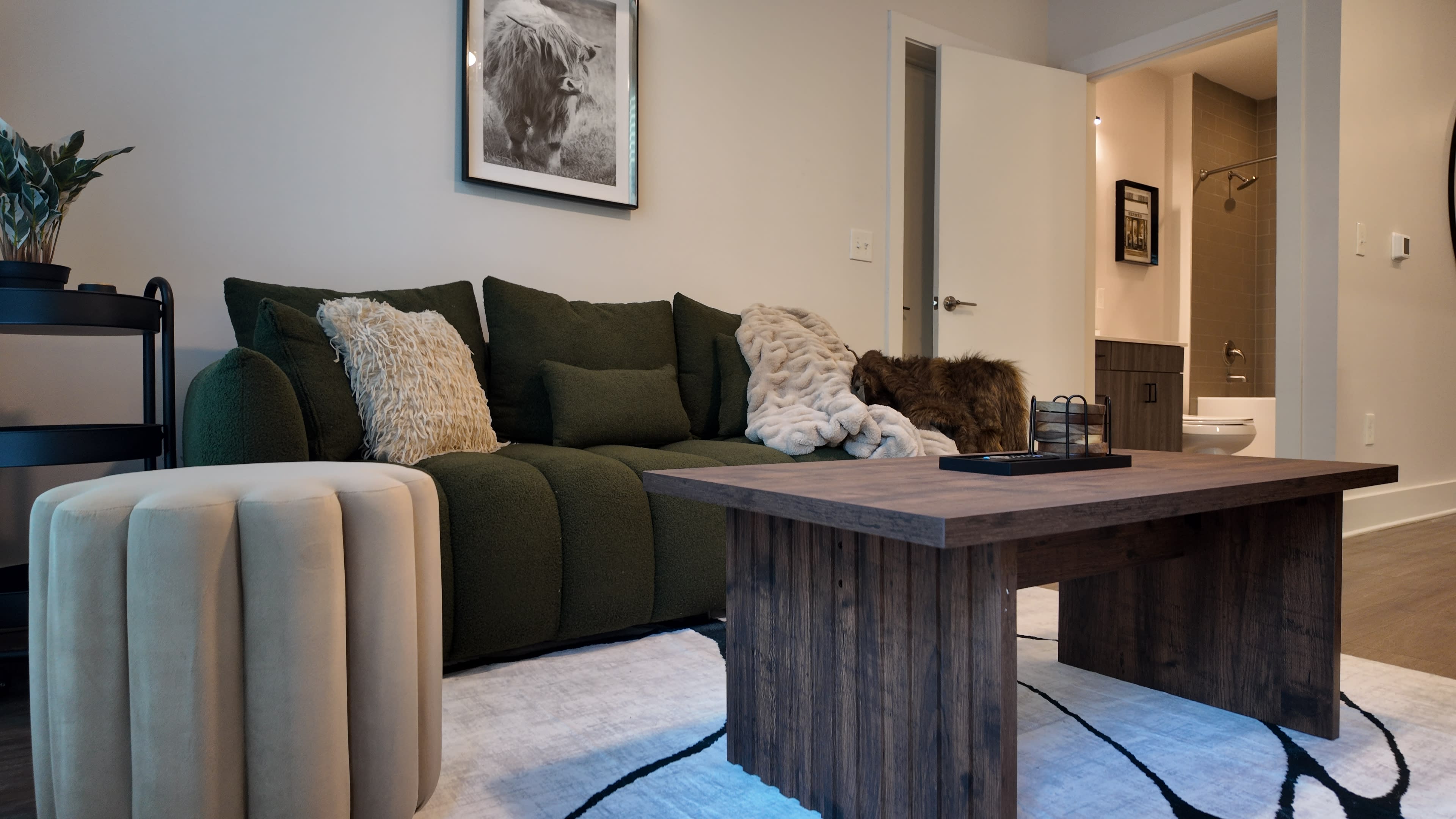ARLO Stays | Luxury Urban Space Interlock Atlanta, atlanta, GA | Off ...