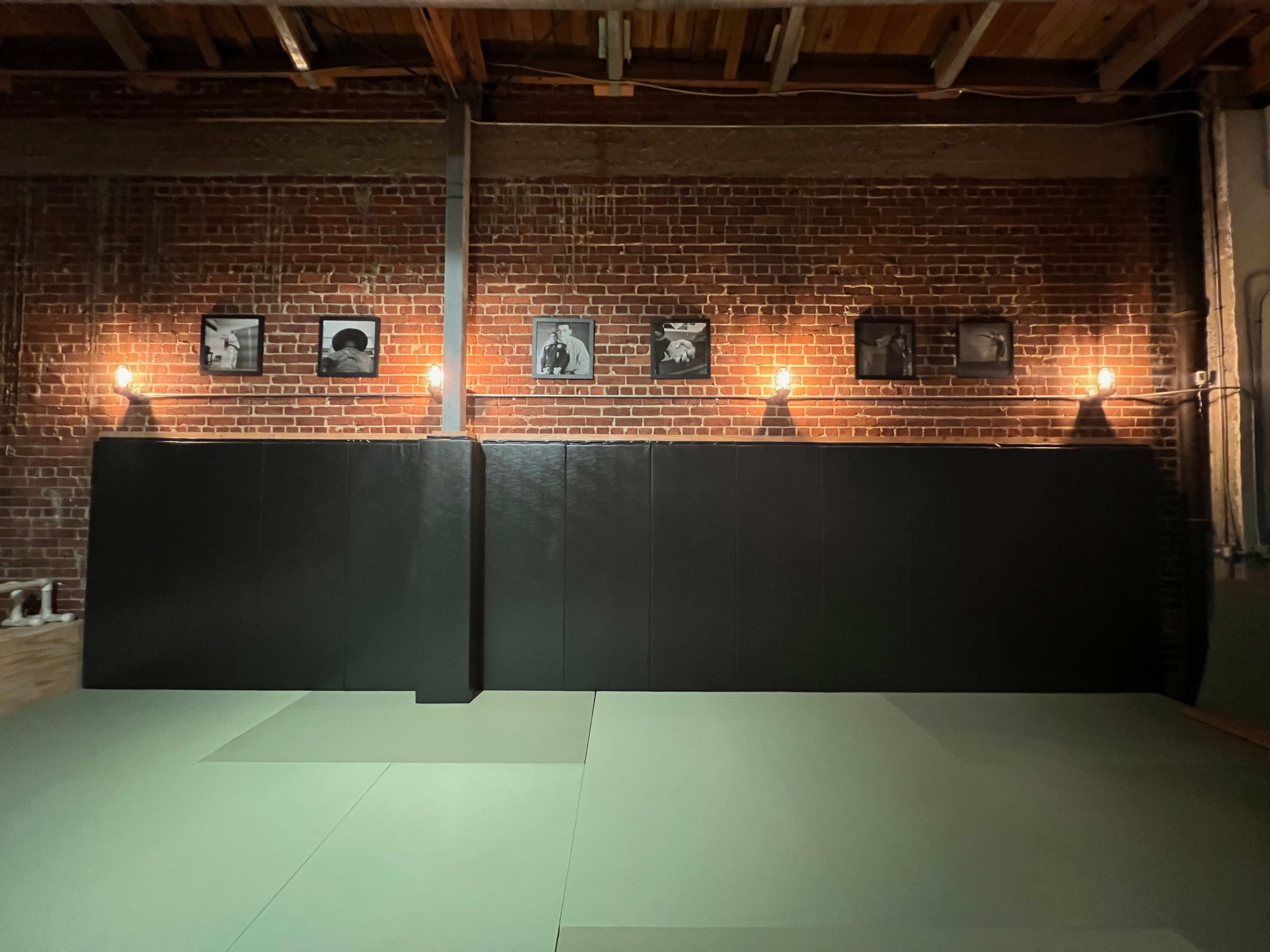 Vintage Industrial Boxing Gym and Martial Arts Dojo, LOS ANGELES, CA ...