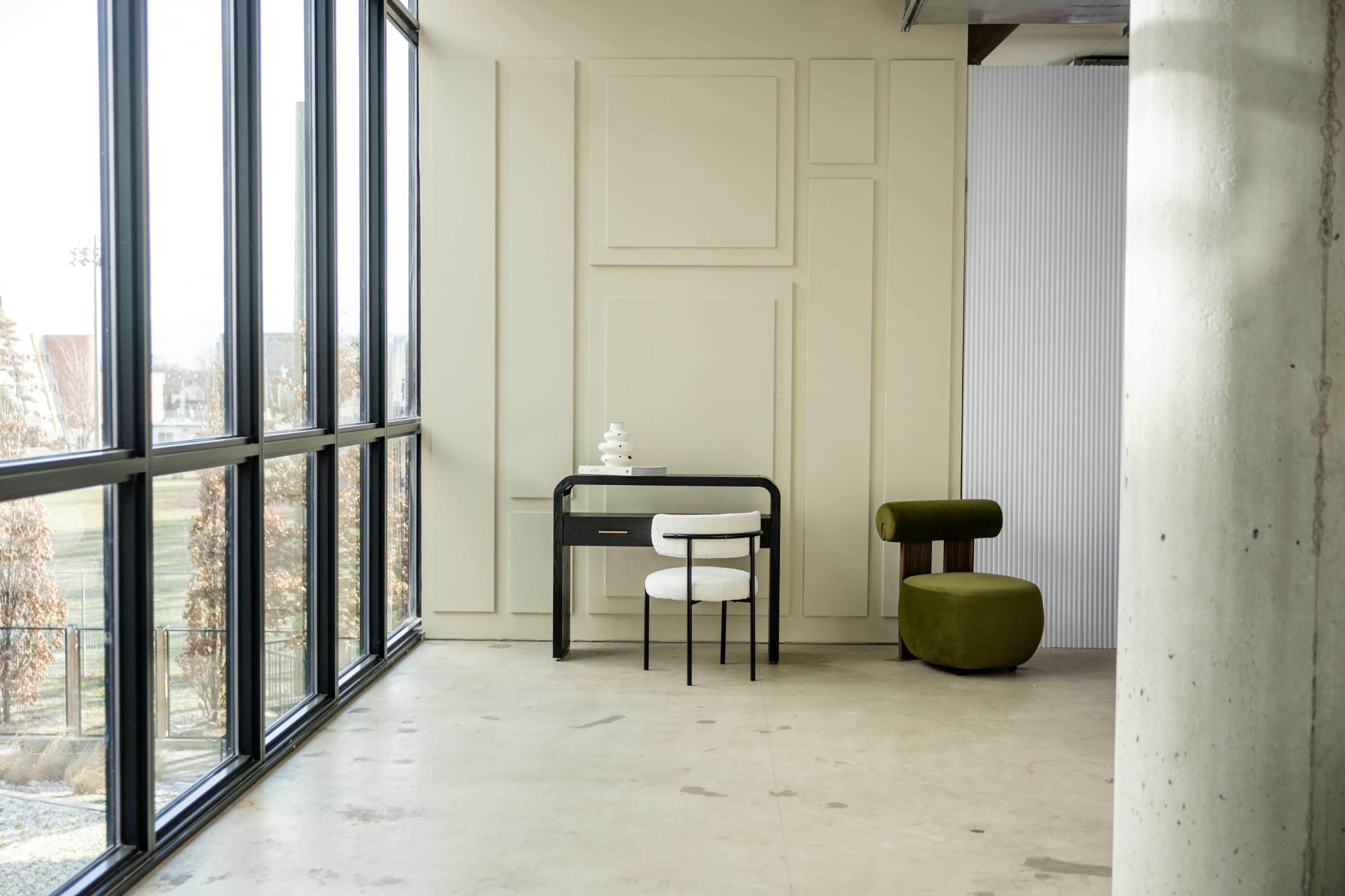 Elle Room Photo Studio, Toronto | Production | Peerspace