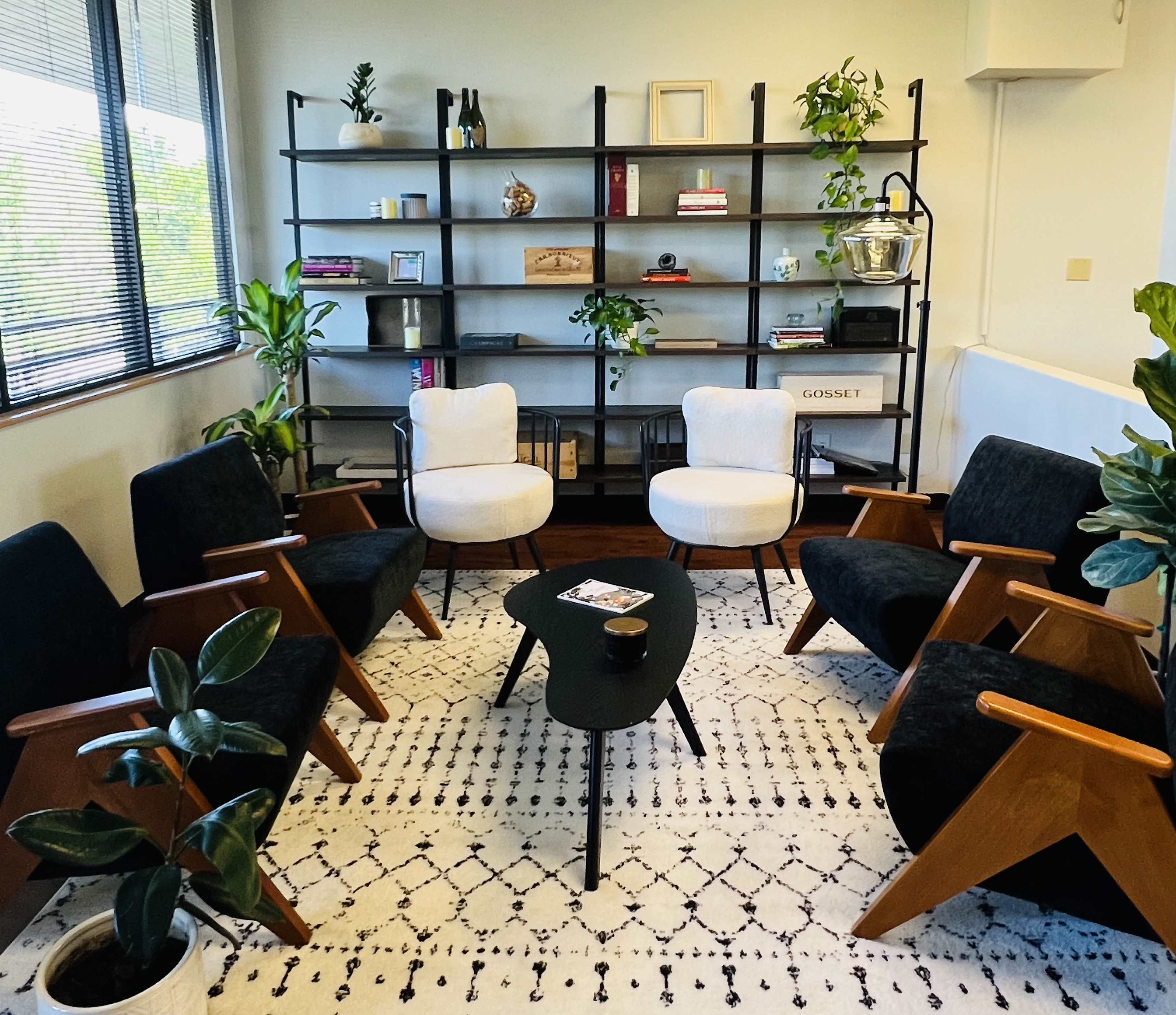 Cute Classroom Space with Intimate Sitting Area, AUSTIN, TX | Off-Site ...