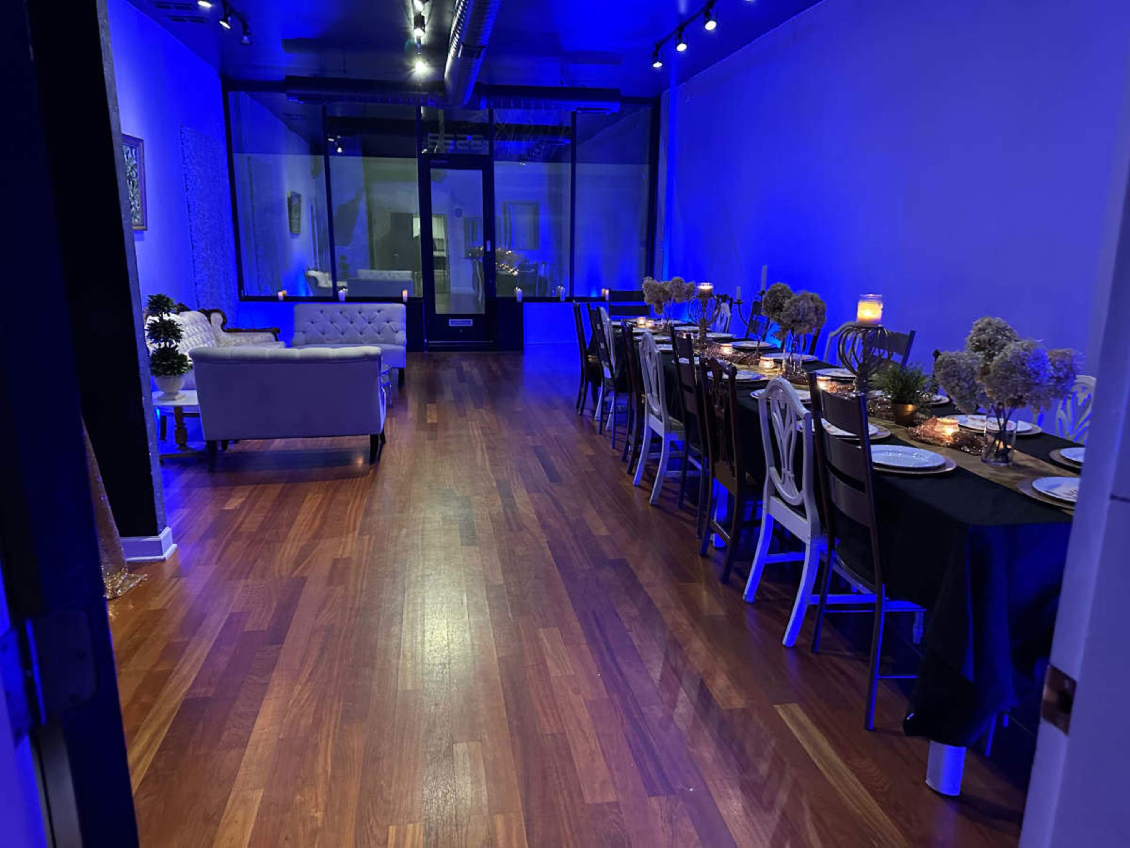 Venue 3539 | Unique and Spacious Converted Storefront Loft, Chicago, IL ...