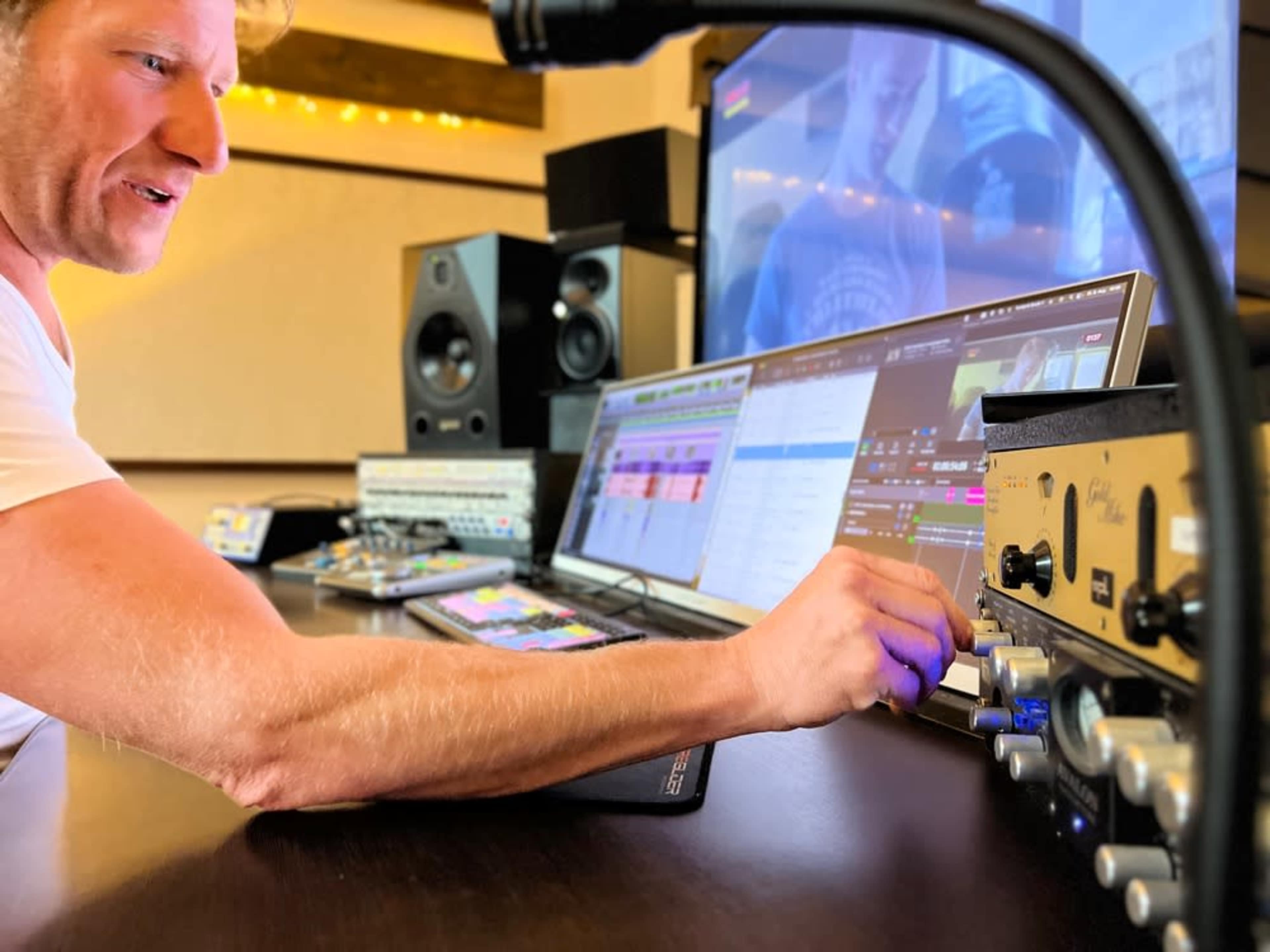 Highend Recording / Mixing Sound Studio 1, Berlin | Production | Peerspace