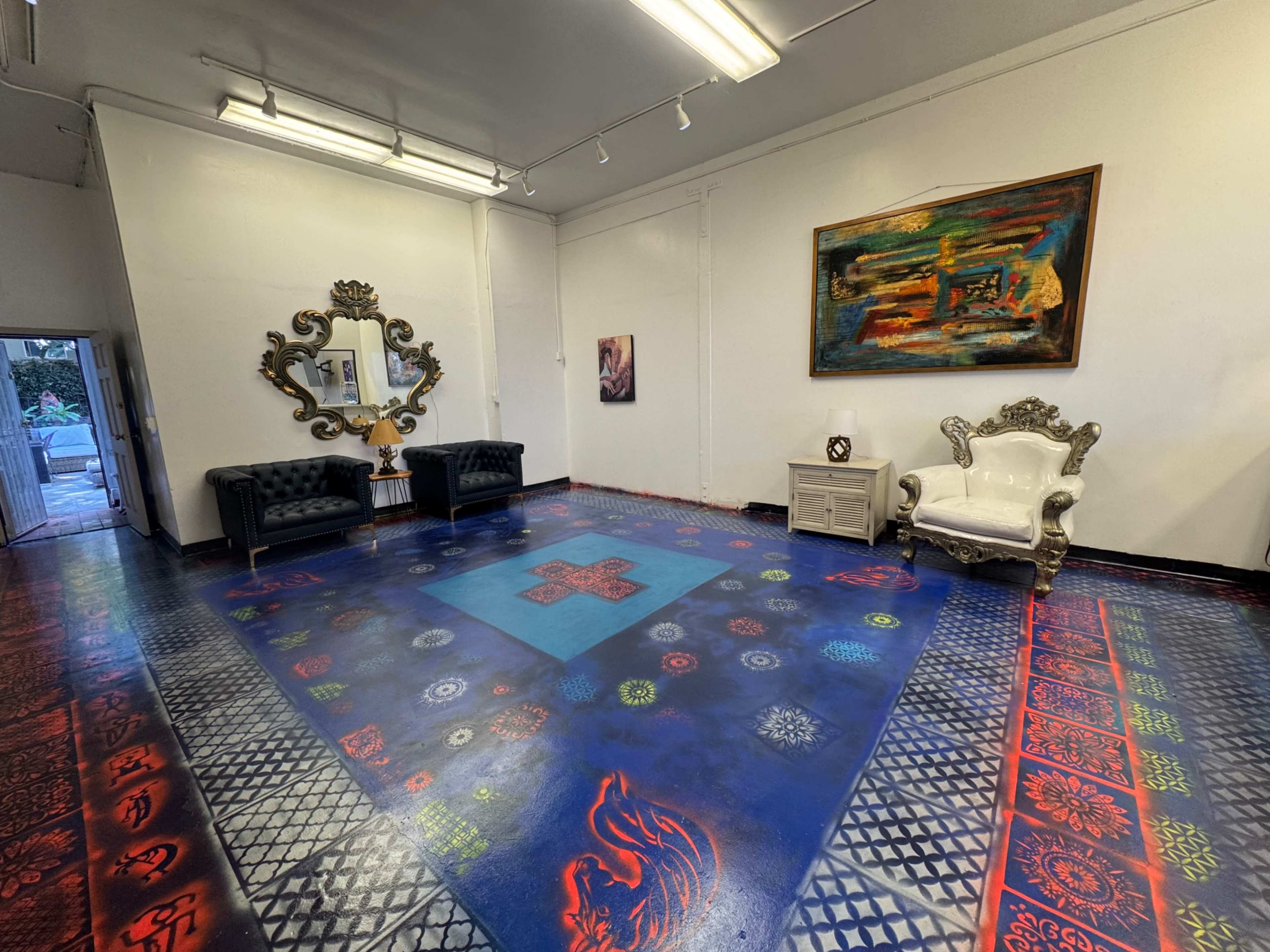 Downtown Santa Monica art studio blocks from the beach, Santa Monica ...