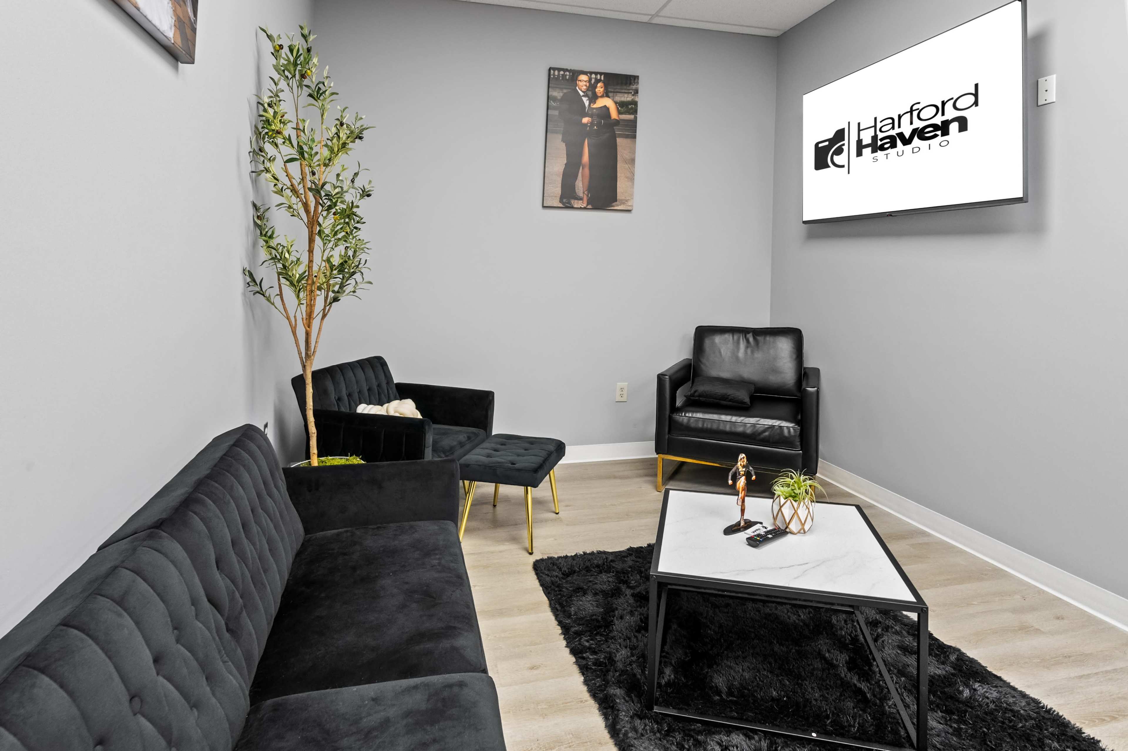 Sleek Modern Photography Studio in Bel Air with Premium Amenities, Bel ...