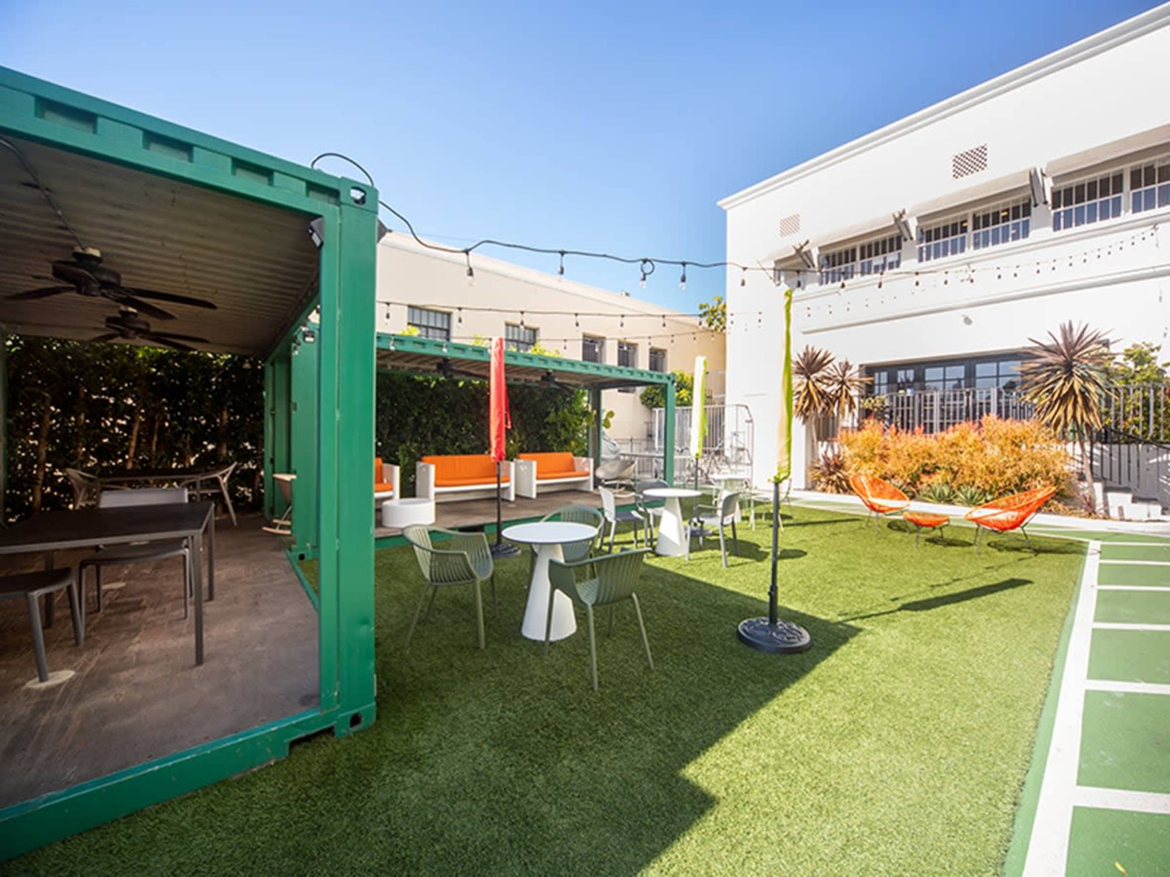 Downtown Urban Courtyard, Santa Barbara, CA | Event | Peerspace