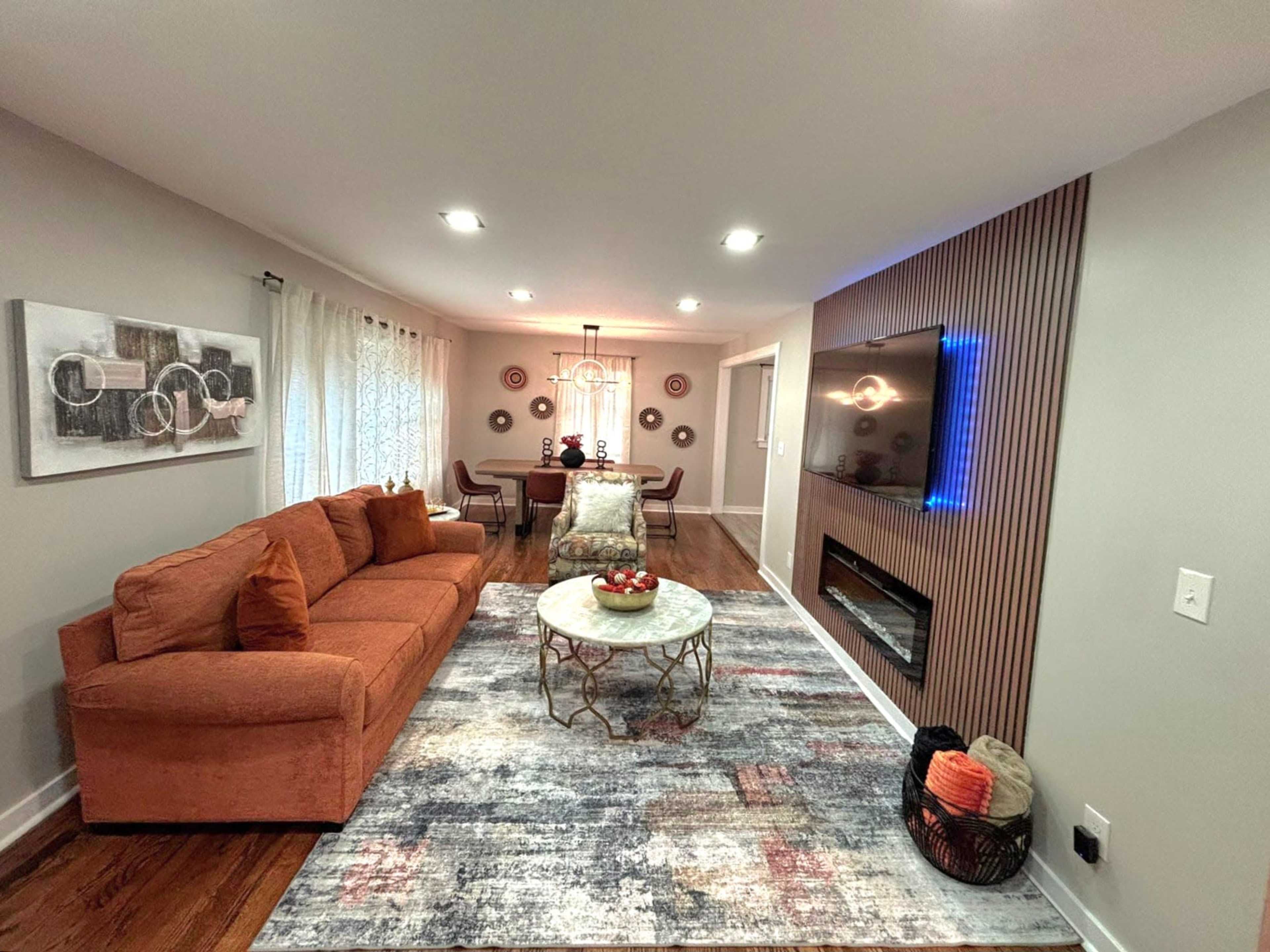 Krown Keys | Versatile ATL Home for Intimate Events w/ Private Backyard ...