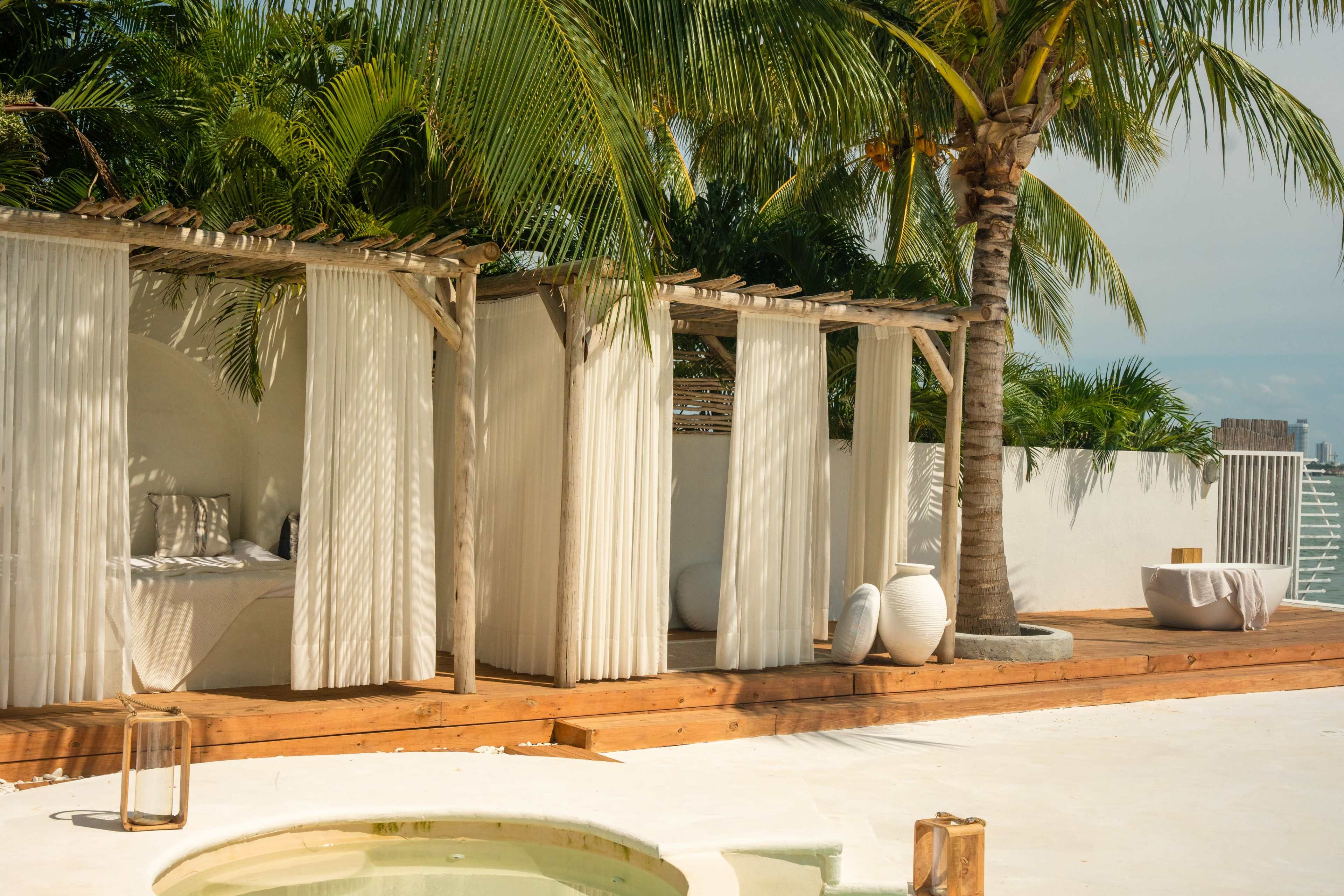 Casa Gaia | Bali/Tulum Style Backyard! Biscayne Bay Waterfront- Perfect ...