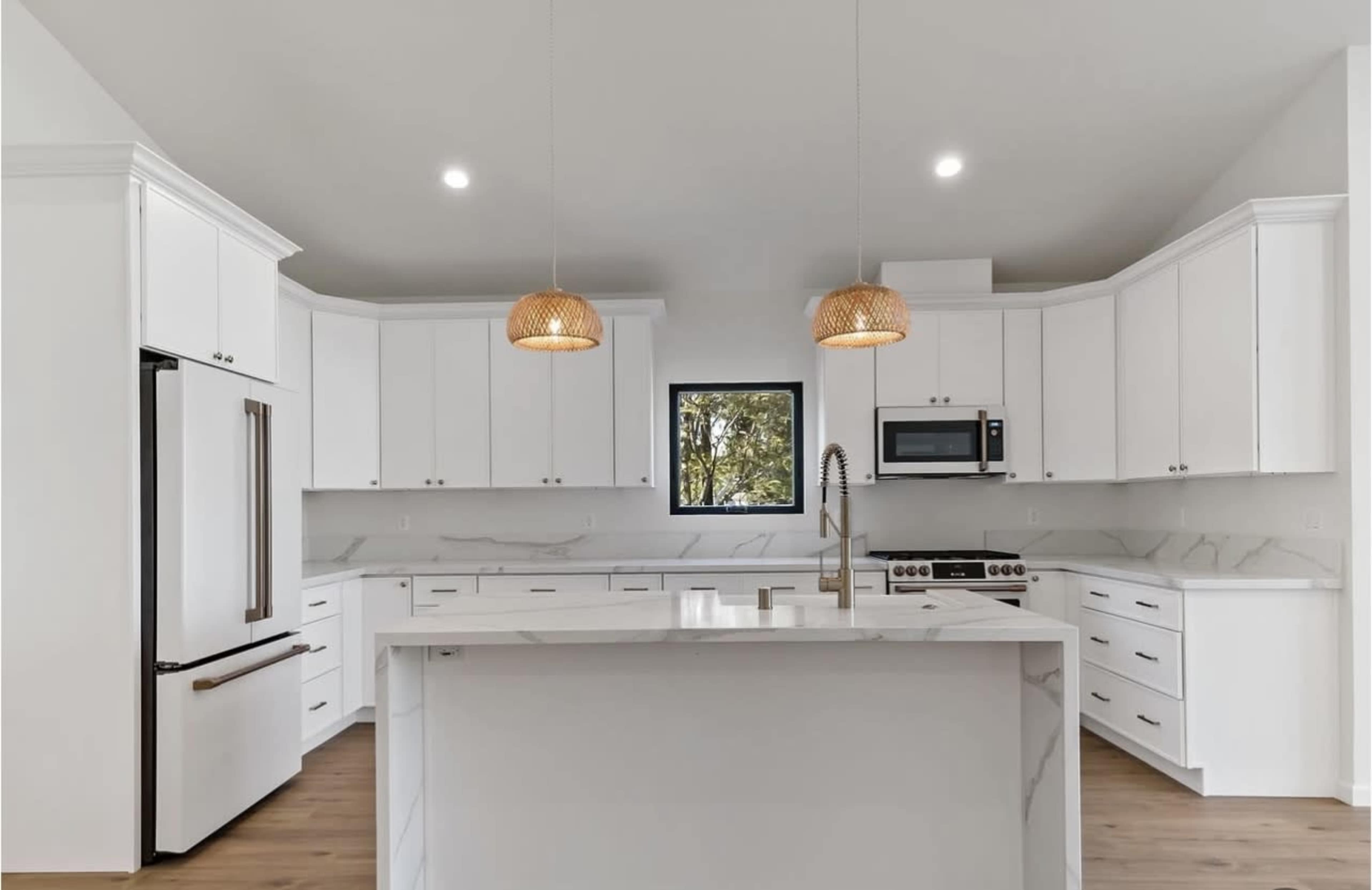 Modern Home with LA View, Lomita, CA | Production | Peerspace