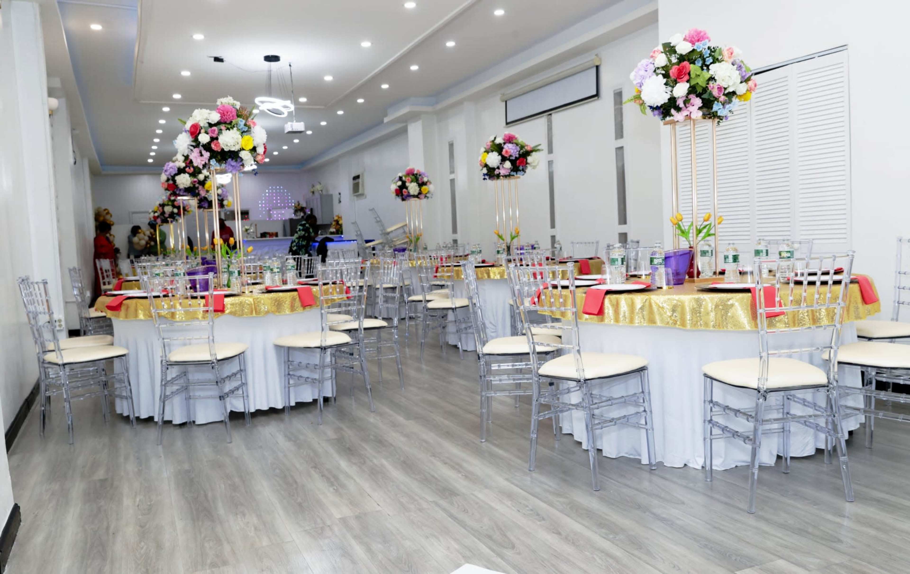 A stunning all white Interior Event Venue, Queens, NY | Event | Peerspace