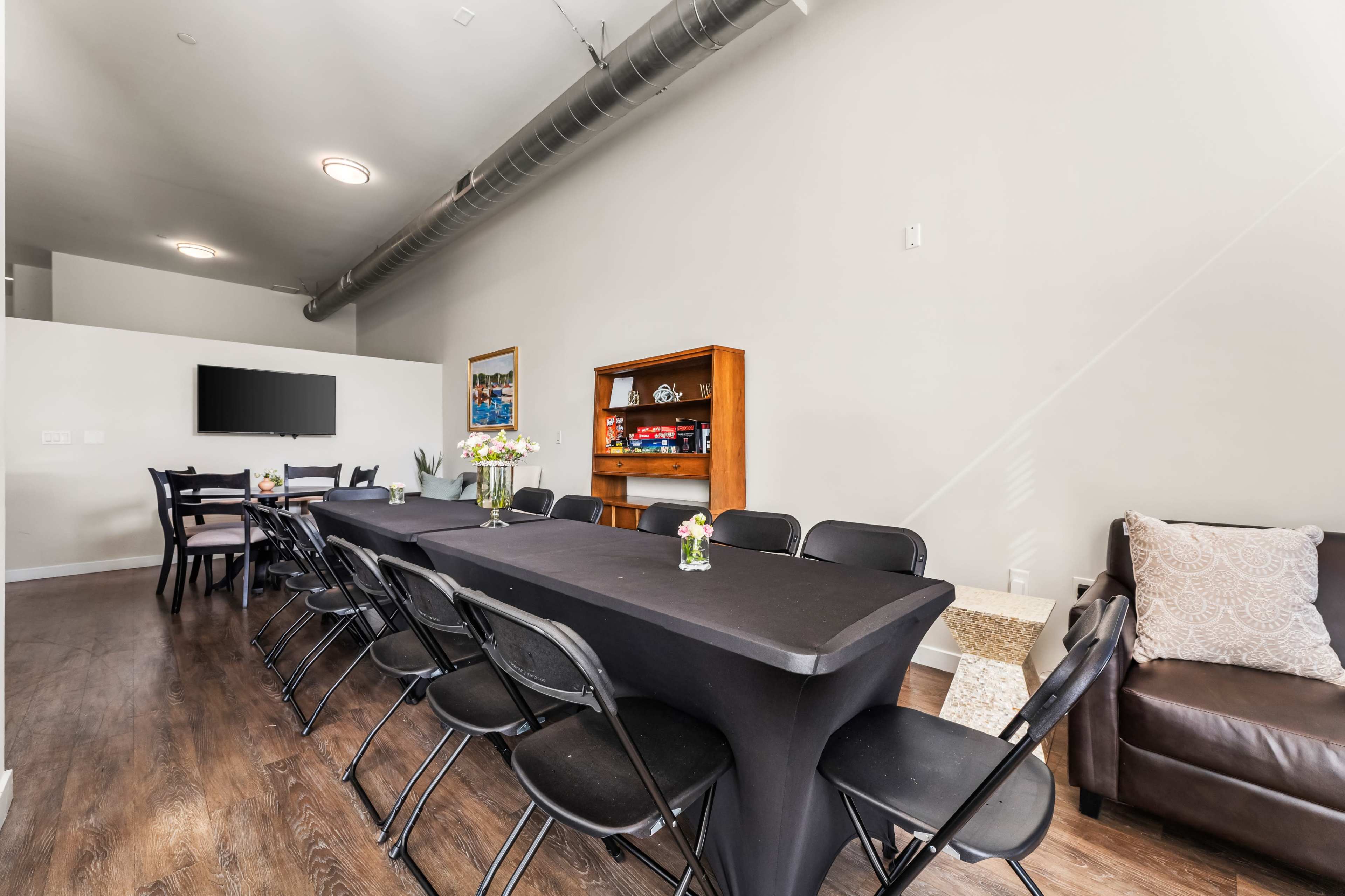 Stylish DTLA Loft with Full Kitchen – Ideal for Various Events, los ...