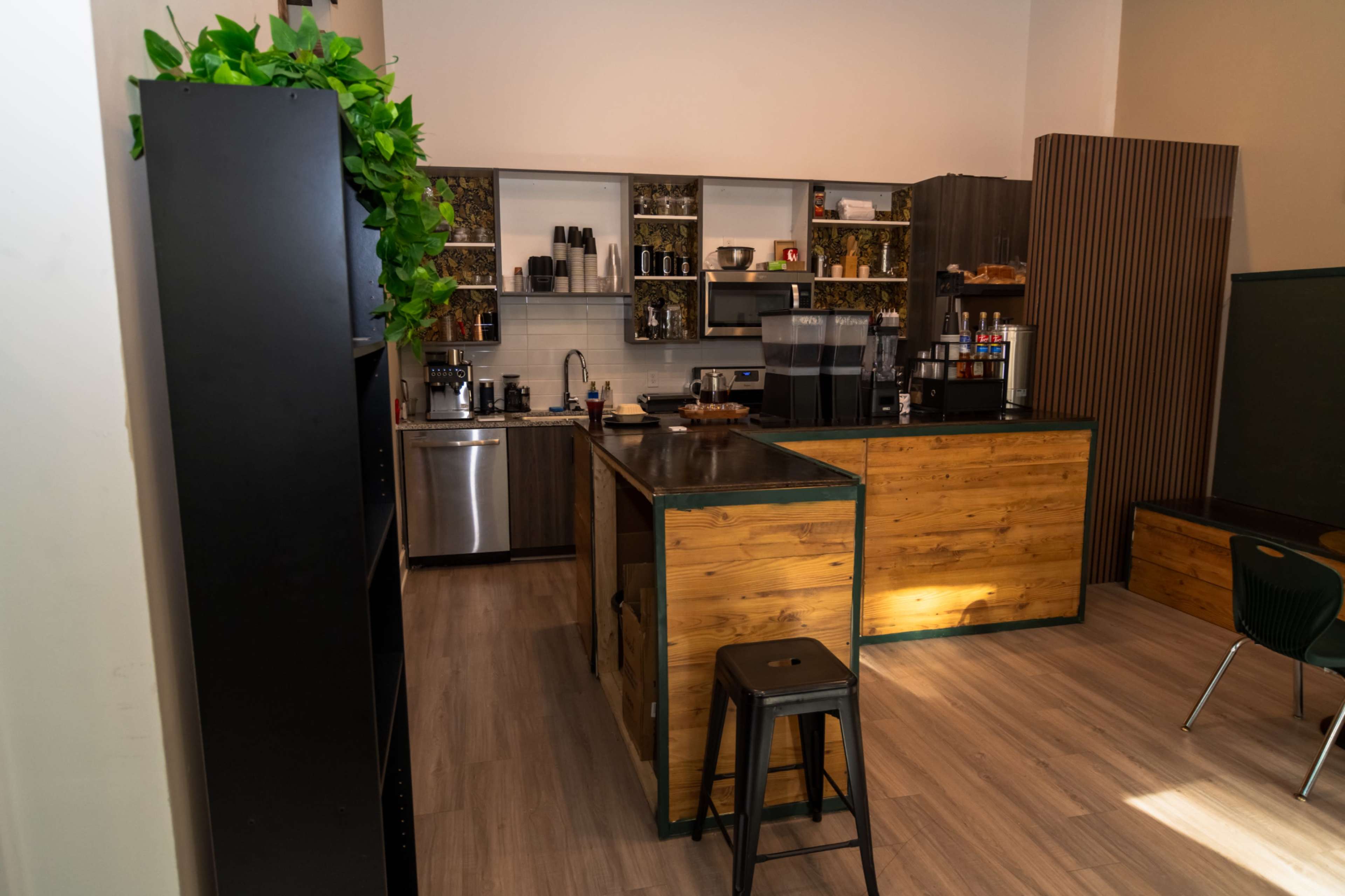 The Layover Coffee Shop | Grant Park Coffee Shop/ Event Space/ Meeting ...