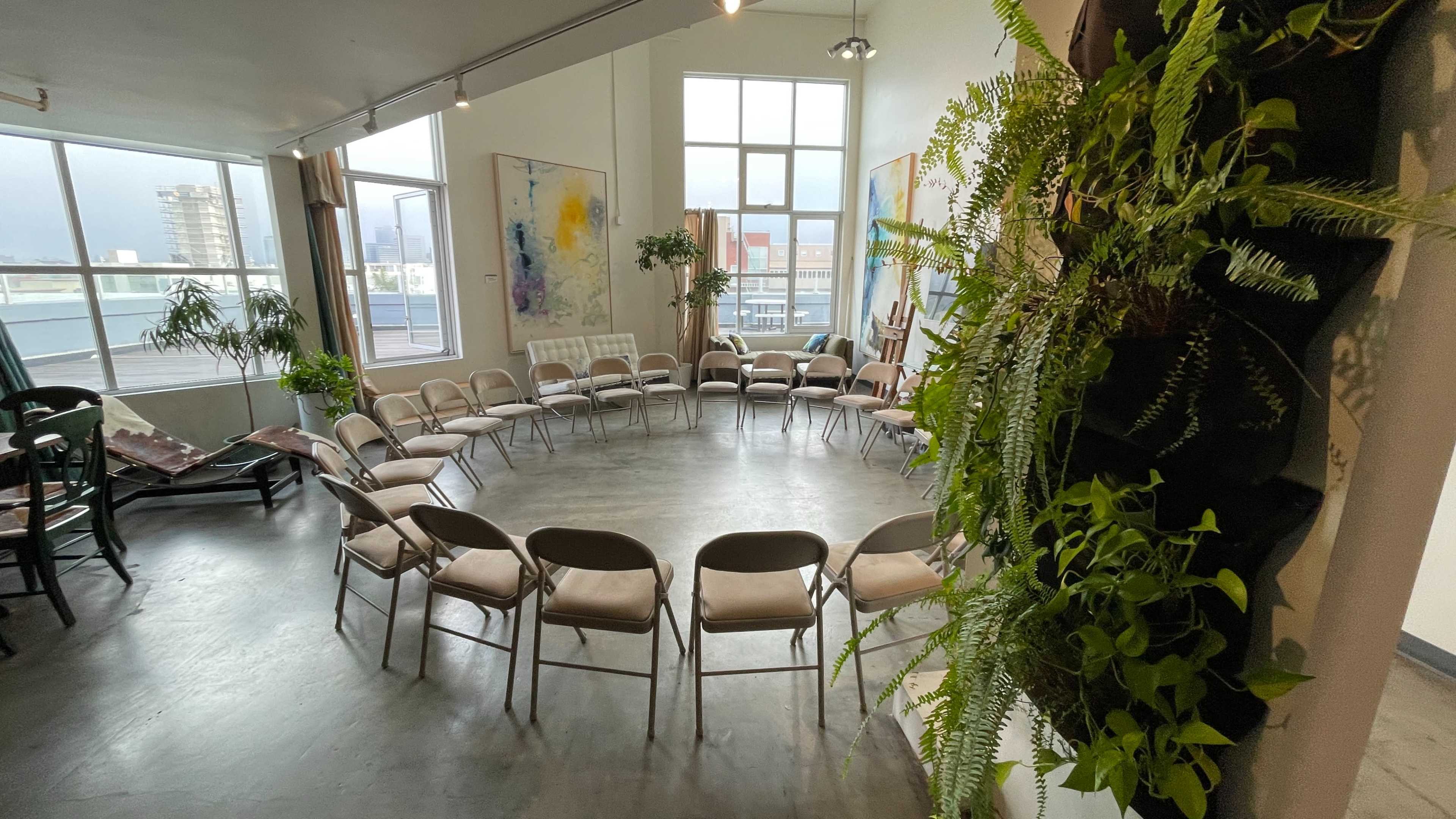 Artist Sky Loft Penthouse, Spacious Deck, Views, San Francisco, CA ...