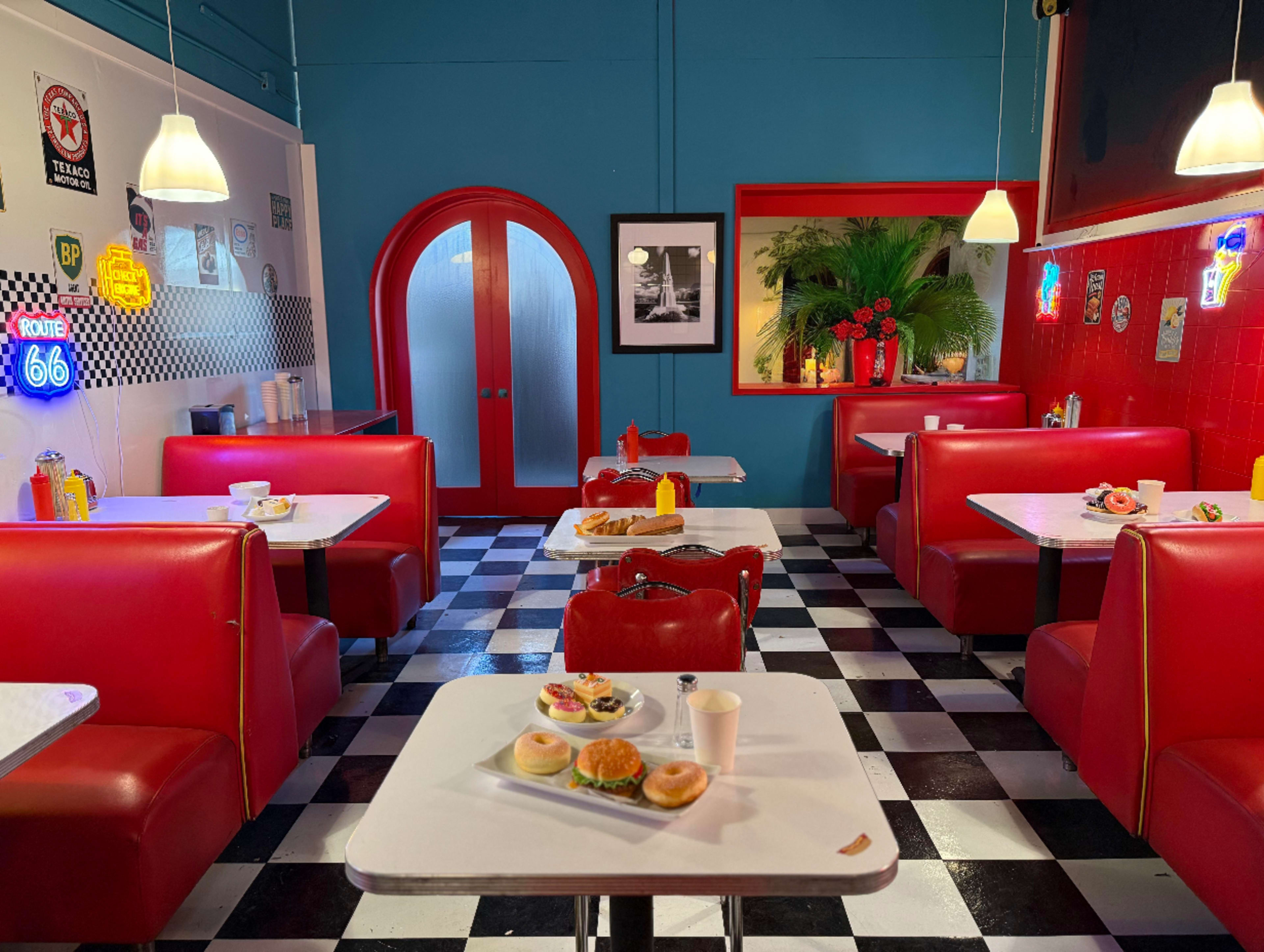 Dogtown Film Studios | Authentic 1950s Retro Diner Set – Neon Signs ...