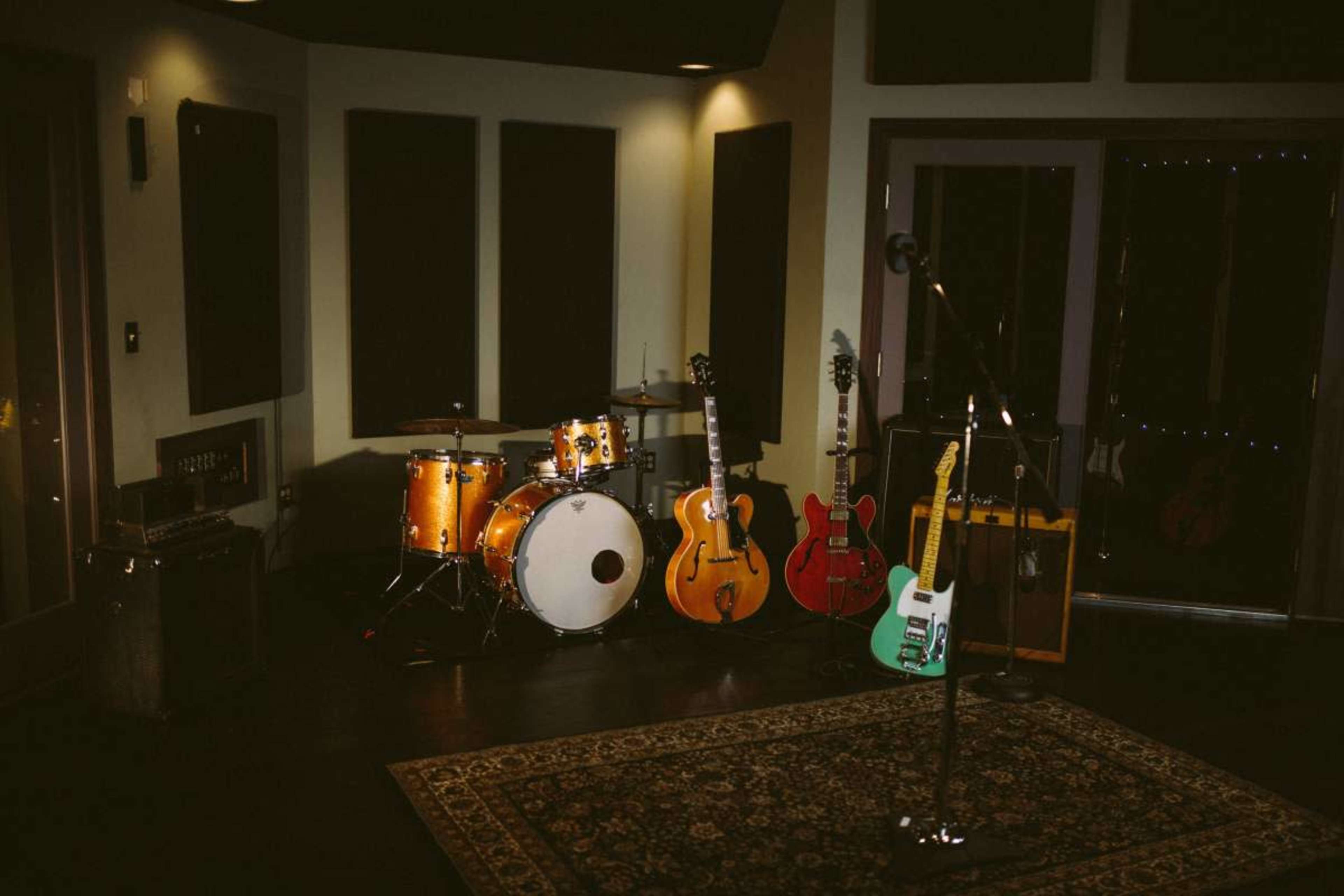 Coupe Studios | Beautiful Recording Studio + Piano room options in ...