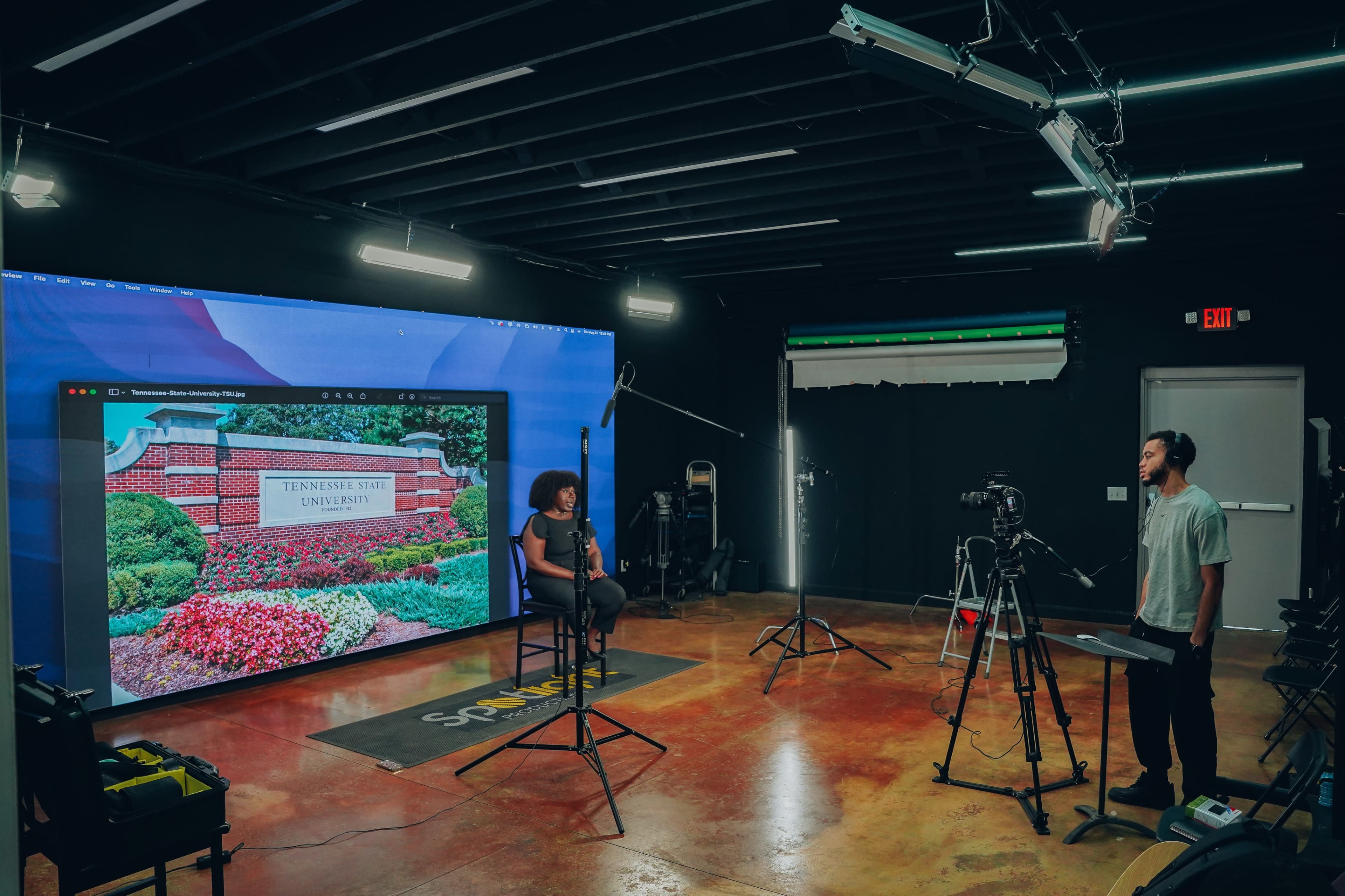 Uptown Modern Film/Photography Studio, Memphis, TN | Production | Peerspace