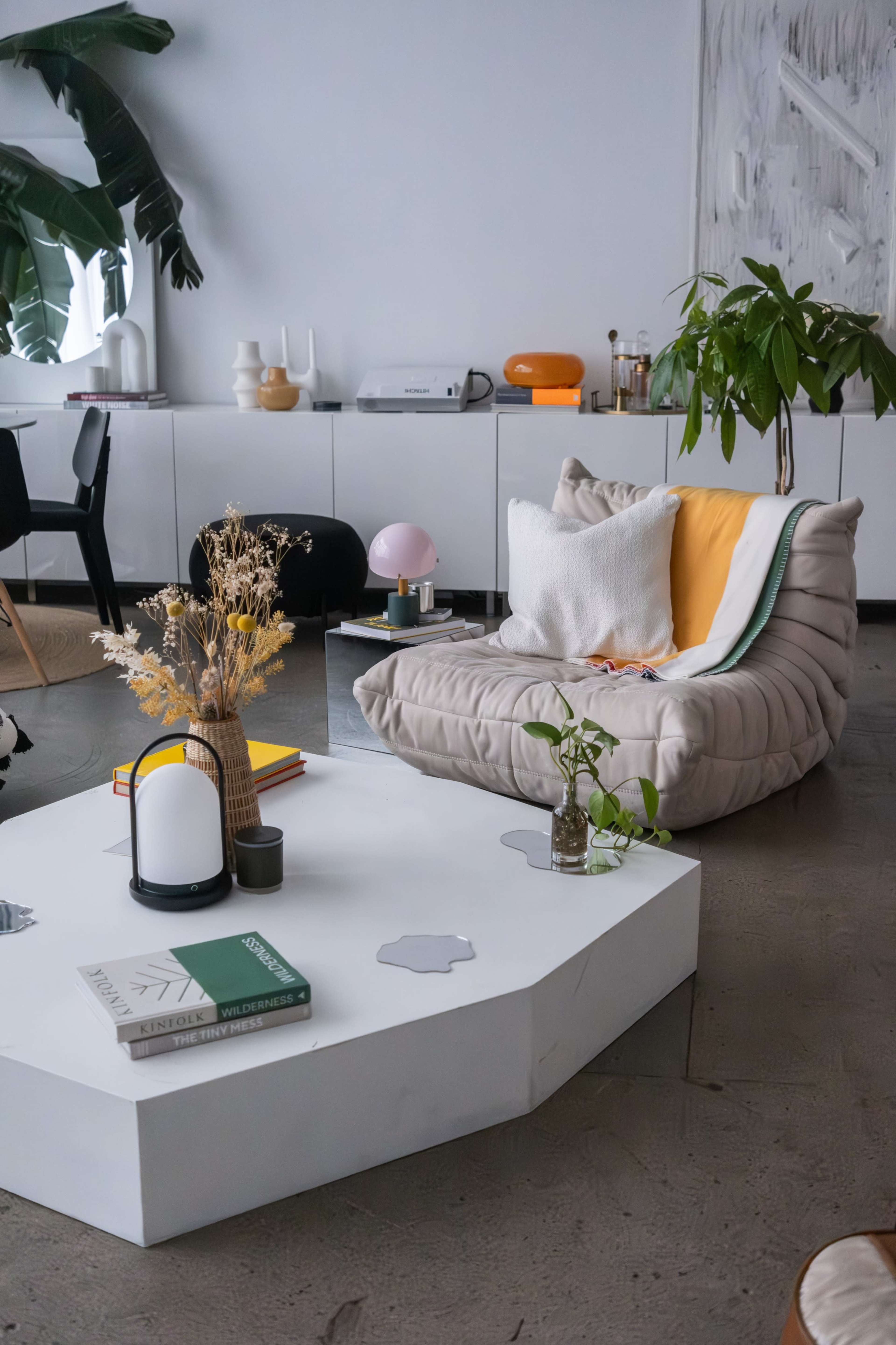 Natural & Bright Industrial Hard Loft, Toronto | Production | Peerspace
