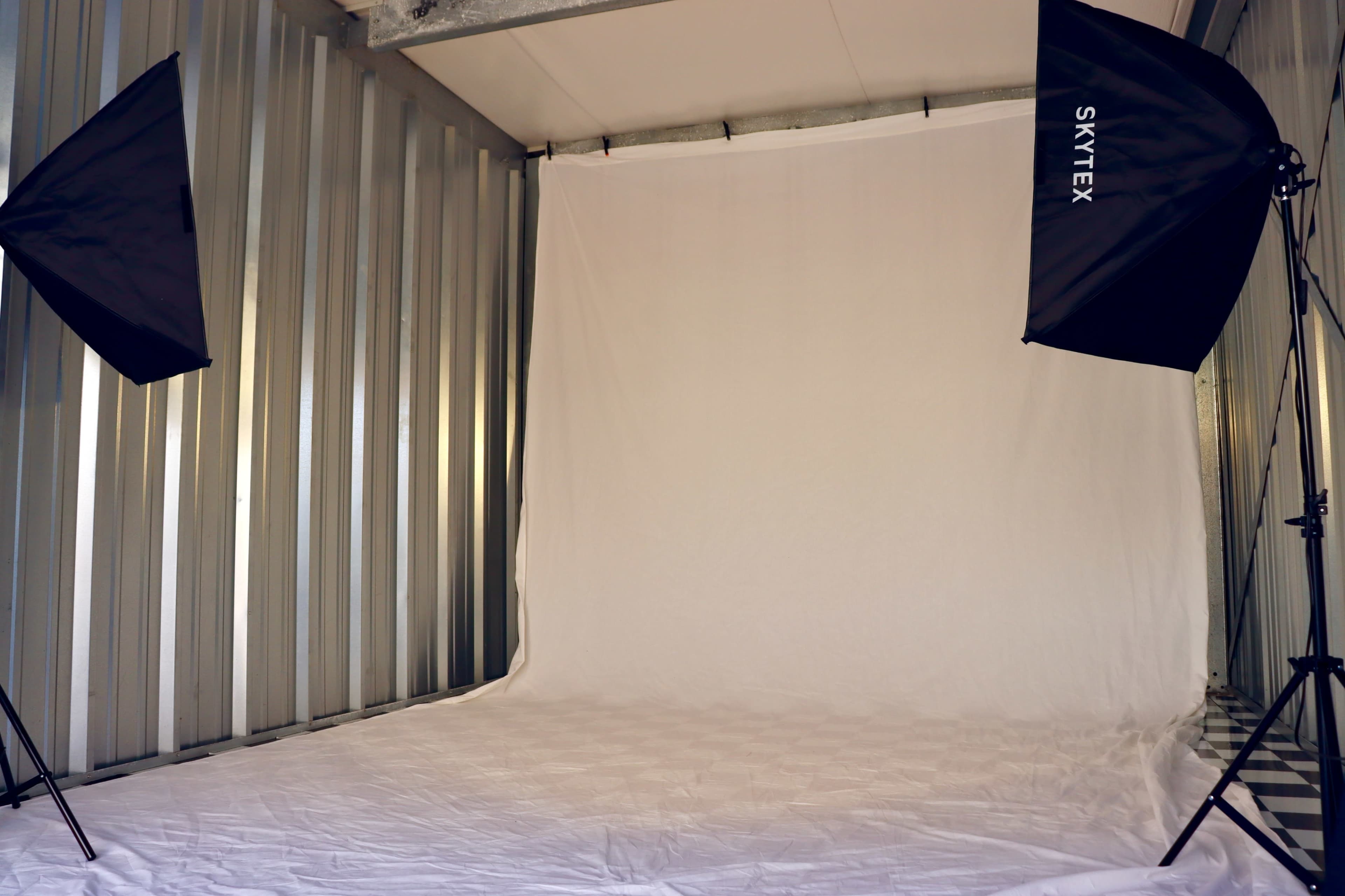 Milwaukee Storage Unit Photo Studio | Unique Space, Milwaukee, WI ...