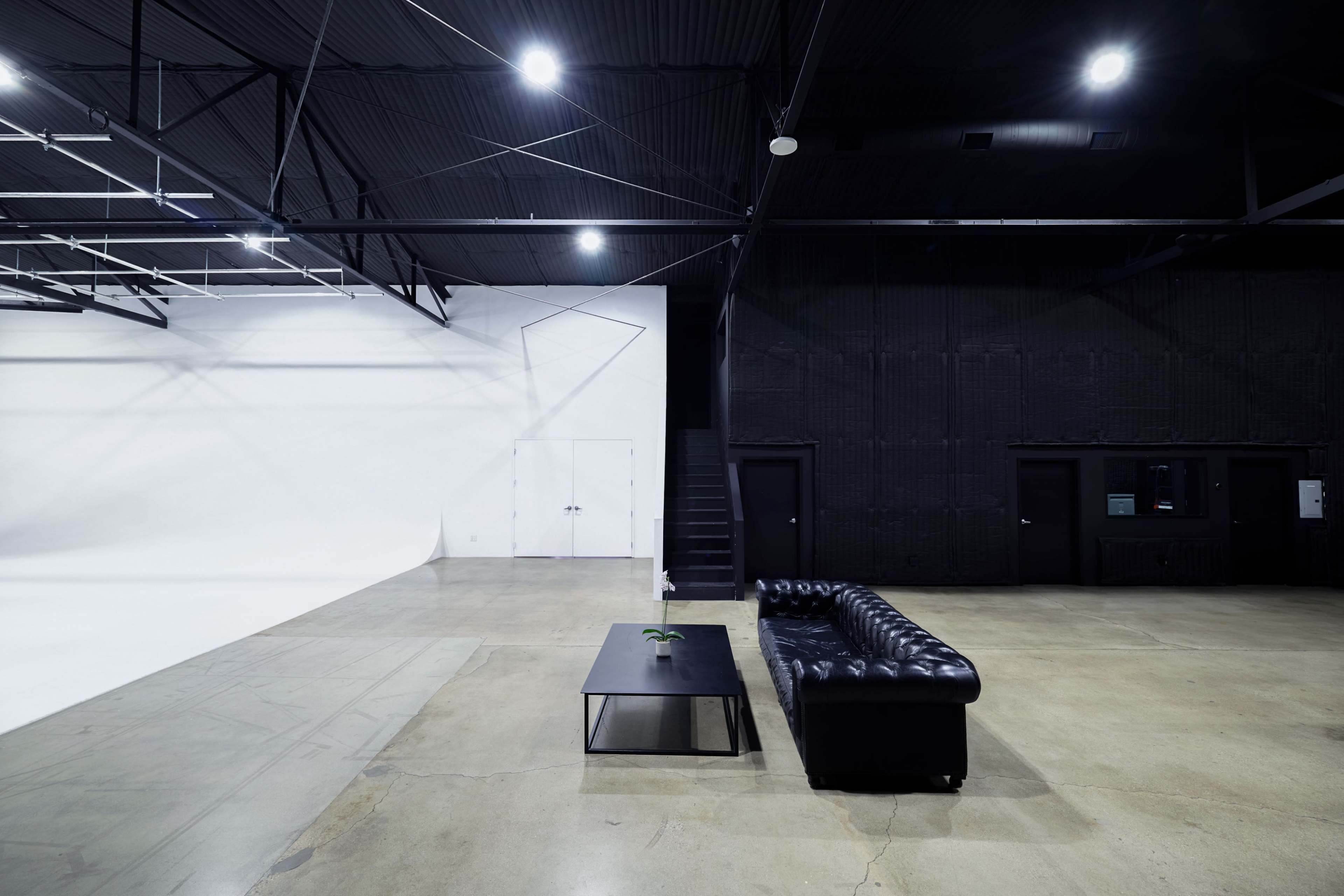 Spacious 5,200+ sq. ft. Studio with Large Cyc Wall & Private Outdoor Space, Los Angeles, CA ...