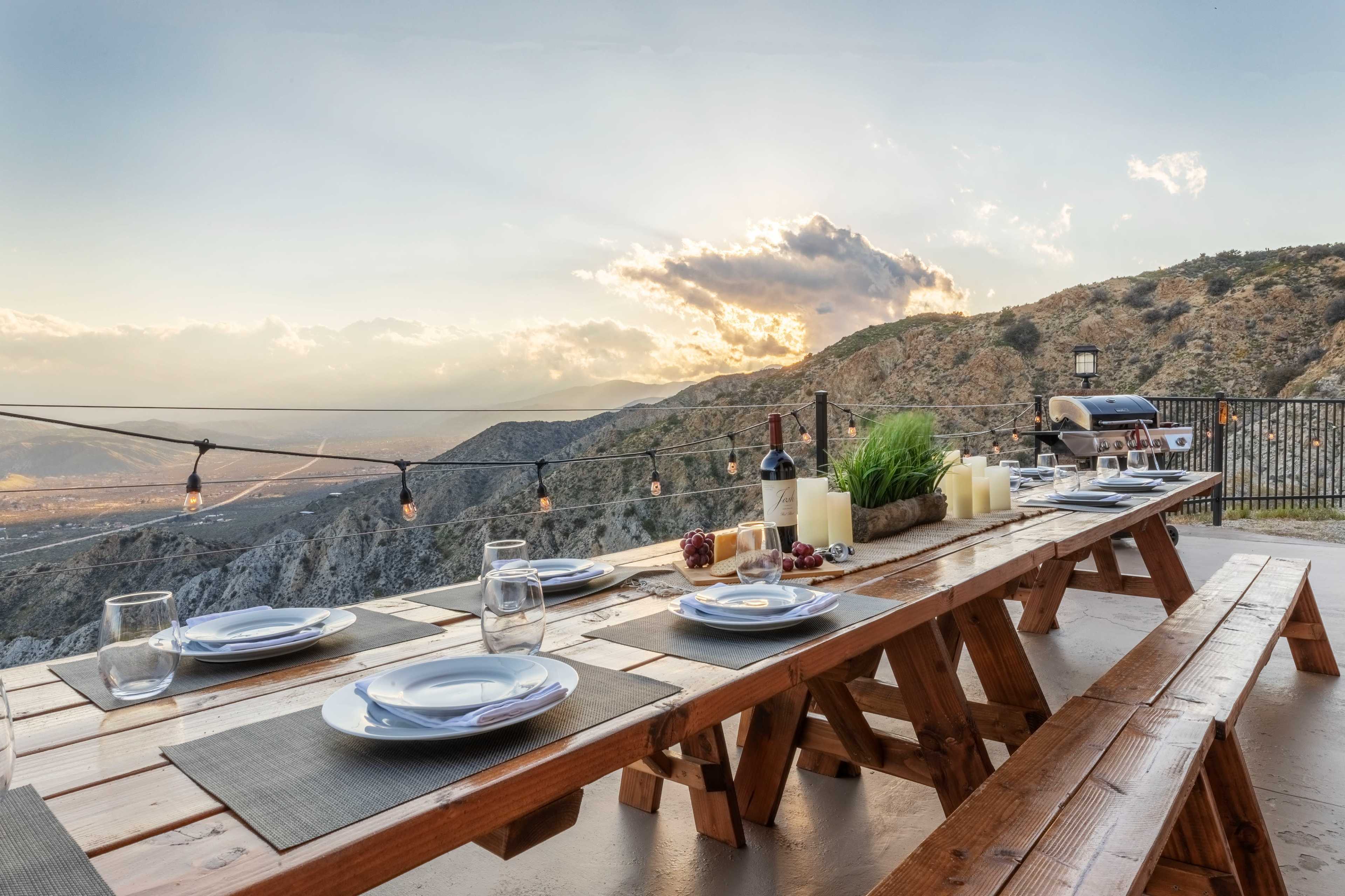 Summit House Joshua Tree | Iconic Landscape Estate, Yucca Valley, CA ...