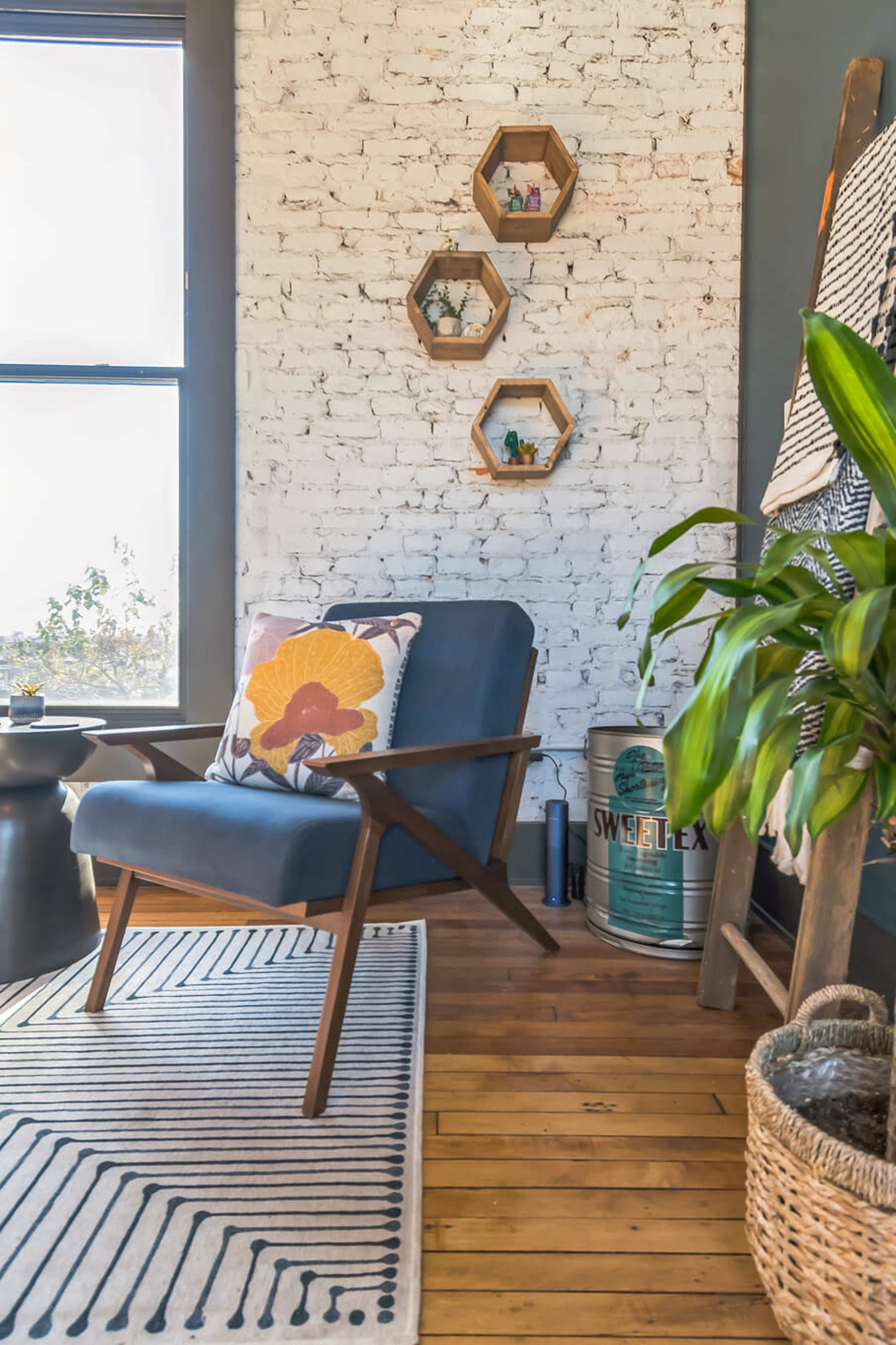 Chic Urban Loft with City View, Baltimore, MD | Production | Peerspace