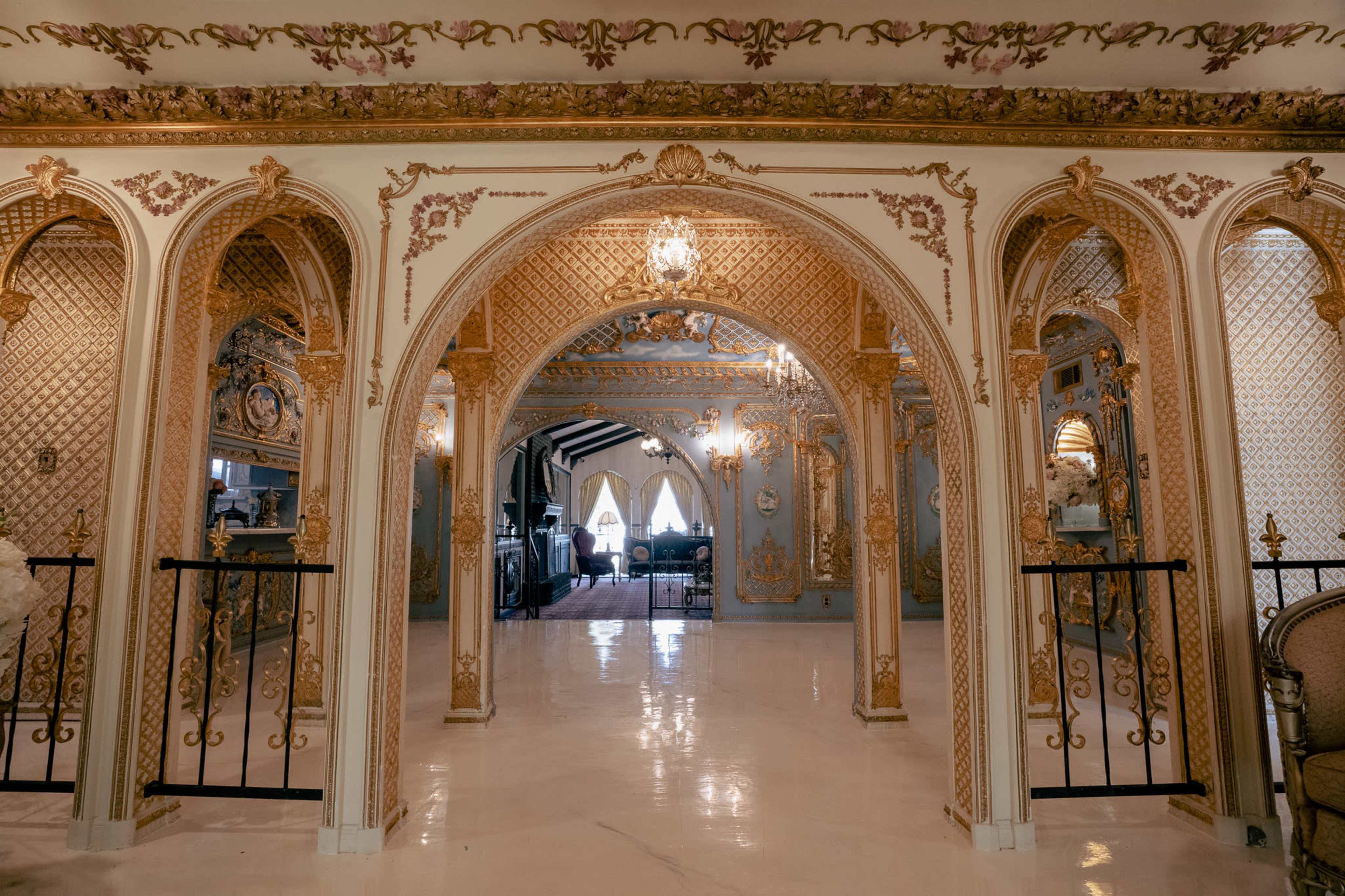 Dallas Dreamhaus | Dallas Dreamhaus - A European Rococo Palace, Fort ...