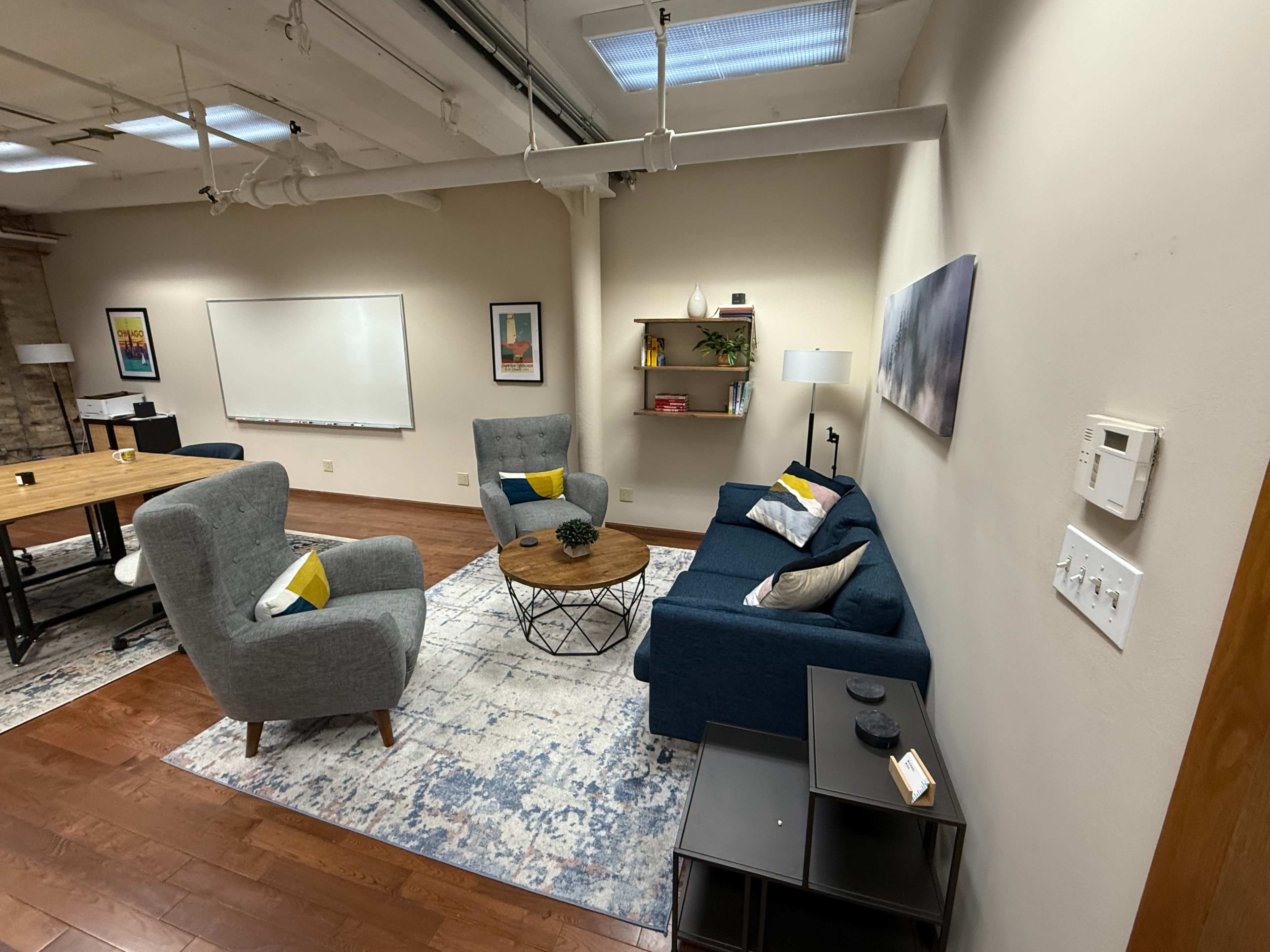 Versatile Meeting Space & Conference Room In Private Evanston Suite ...