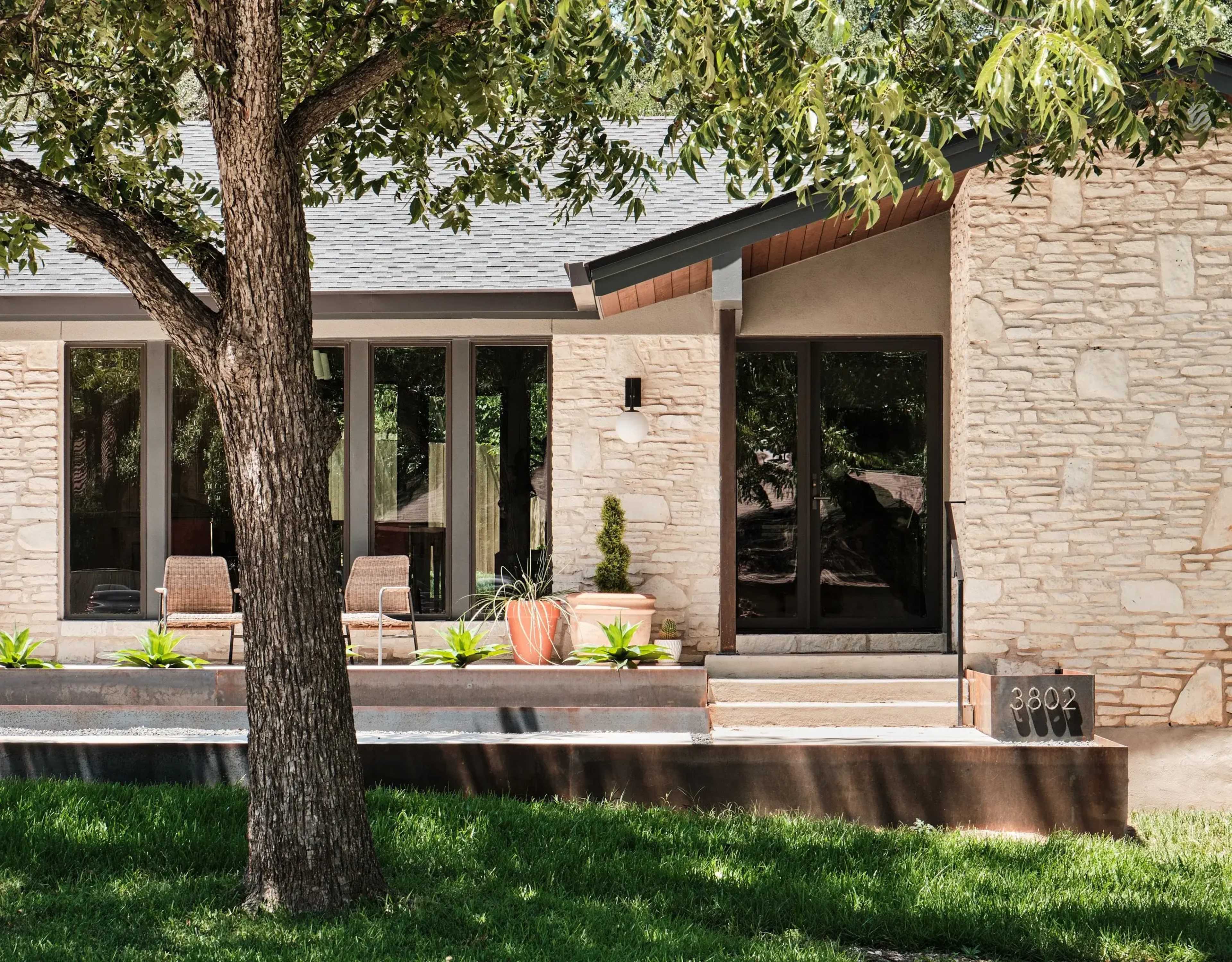 VMB Group | West Austin Modern & Soulful Ranch Style Home, Austin, TX ...