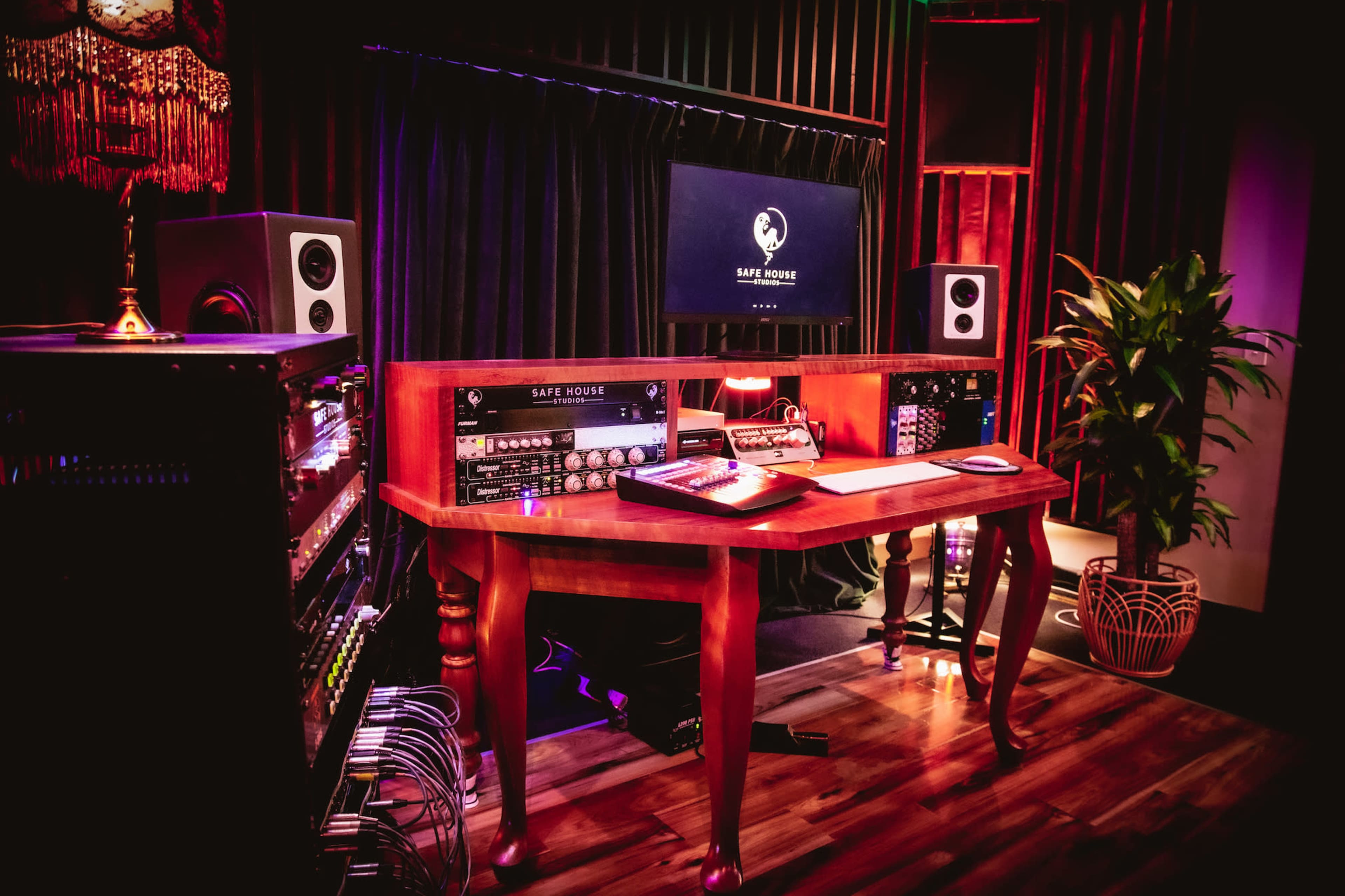 Timeshare Lease Rent Production Recording Music Studio Sydney, ARNDELL ...