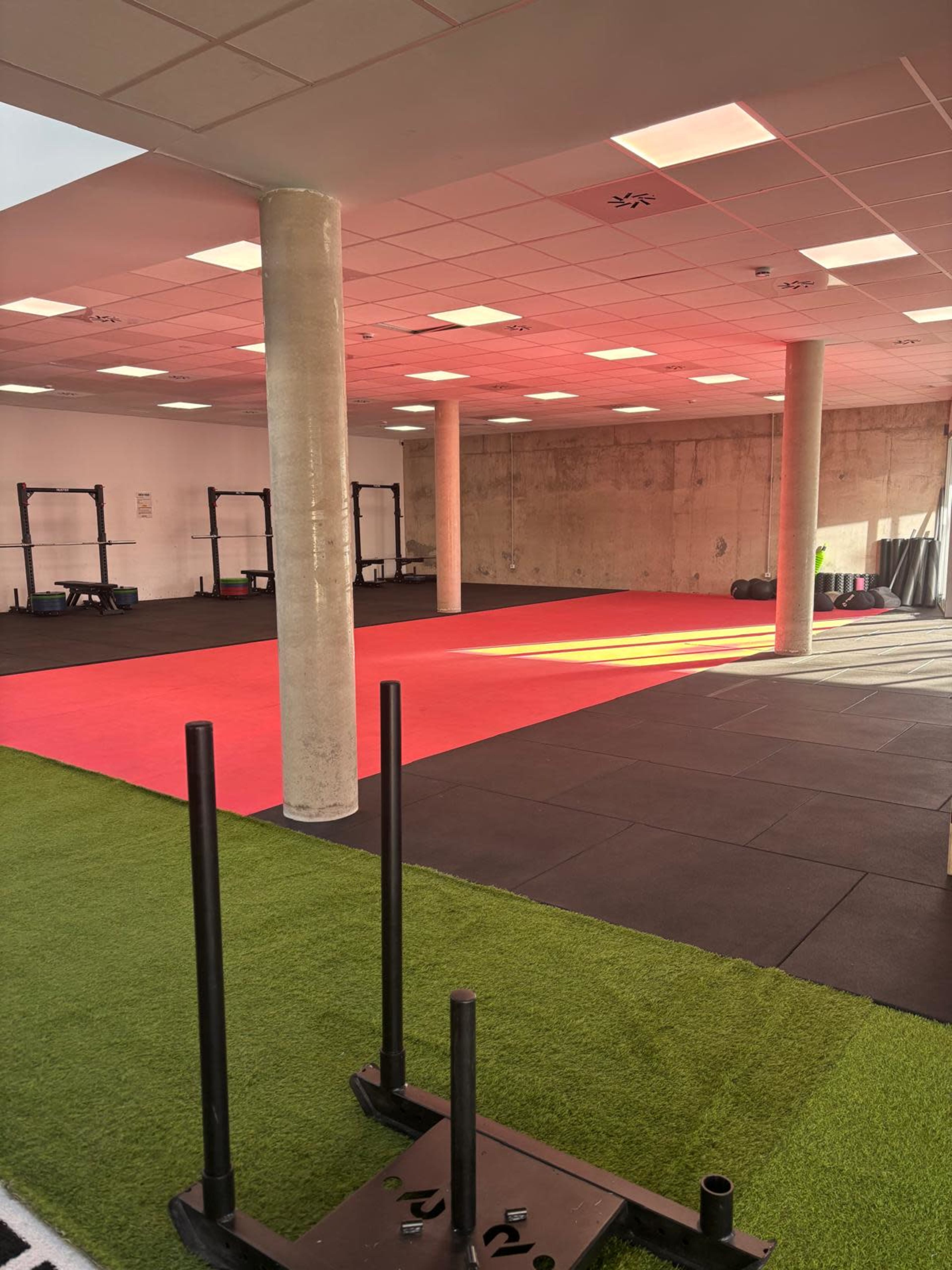 Premium Training Facility with Glass Walls & Turf Area, Las Rozas de ...