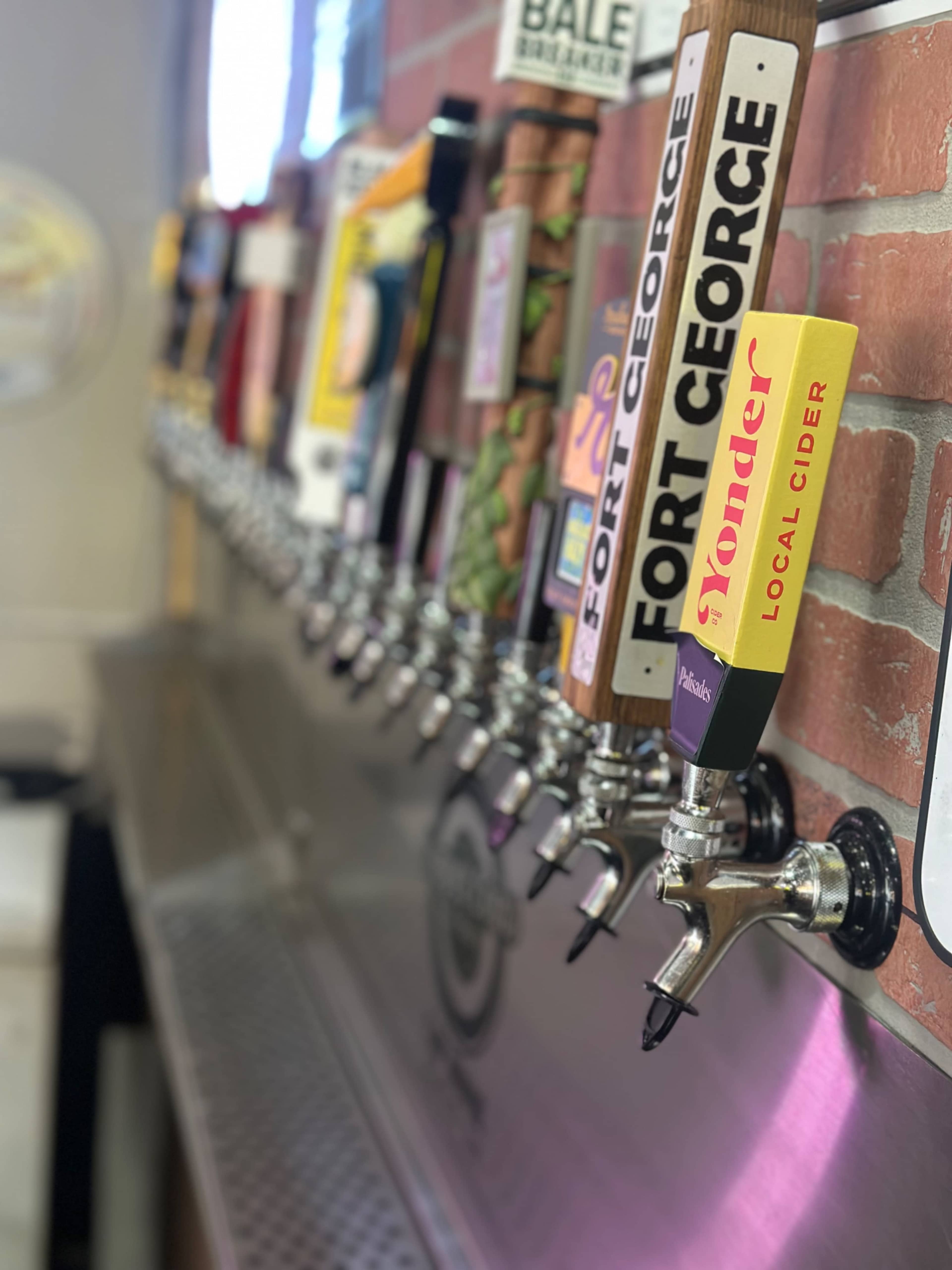 Small Bar and Tap Room for Soirées, Sumner, WA | Event | Peerspace