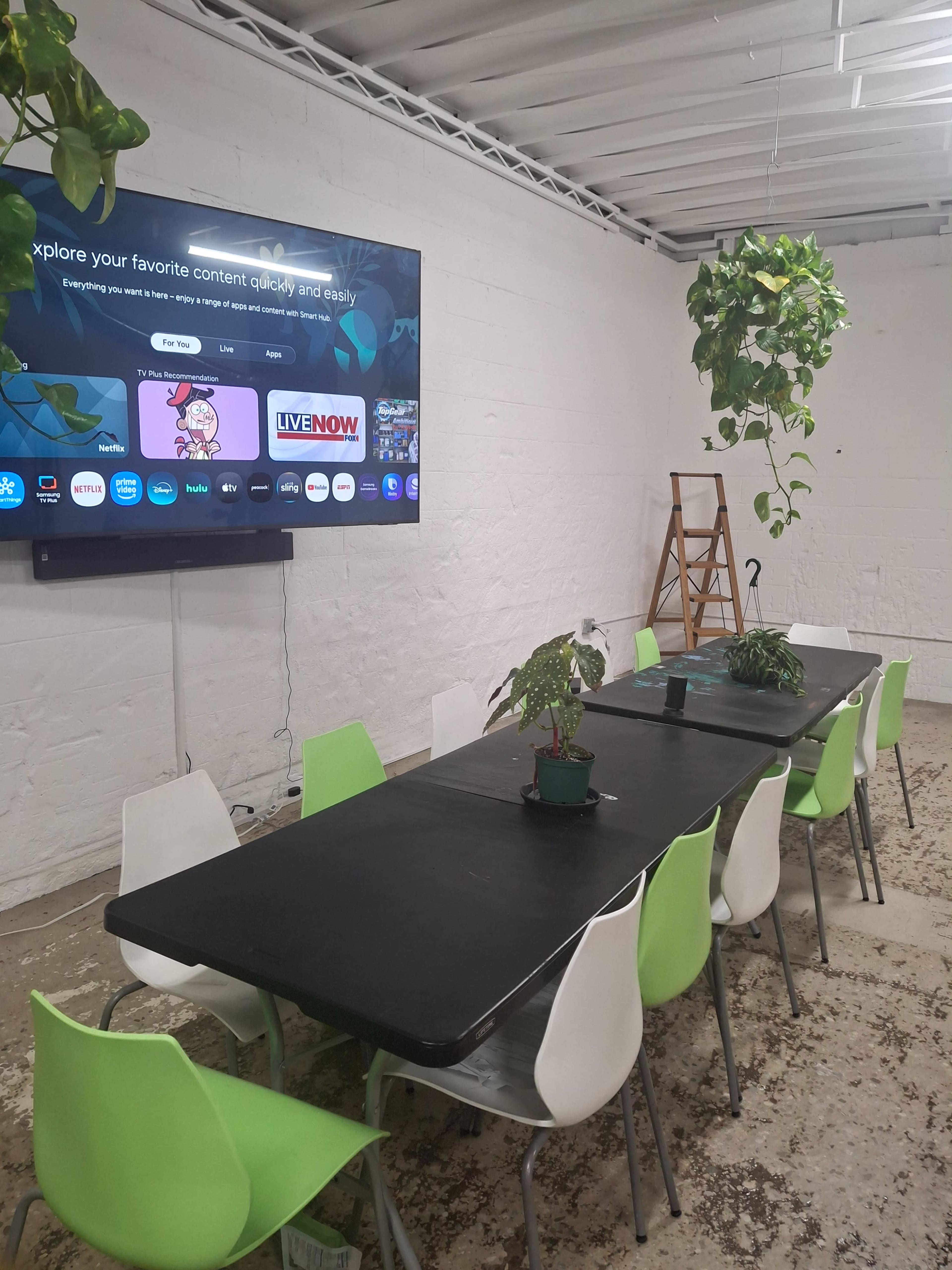 The Narrative LA | Chic Urban Studio in West Adams – Elevated Creative ...