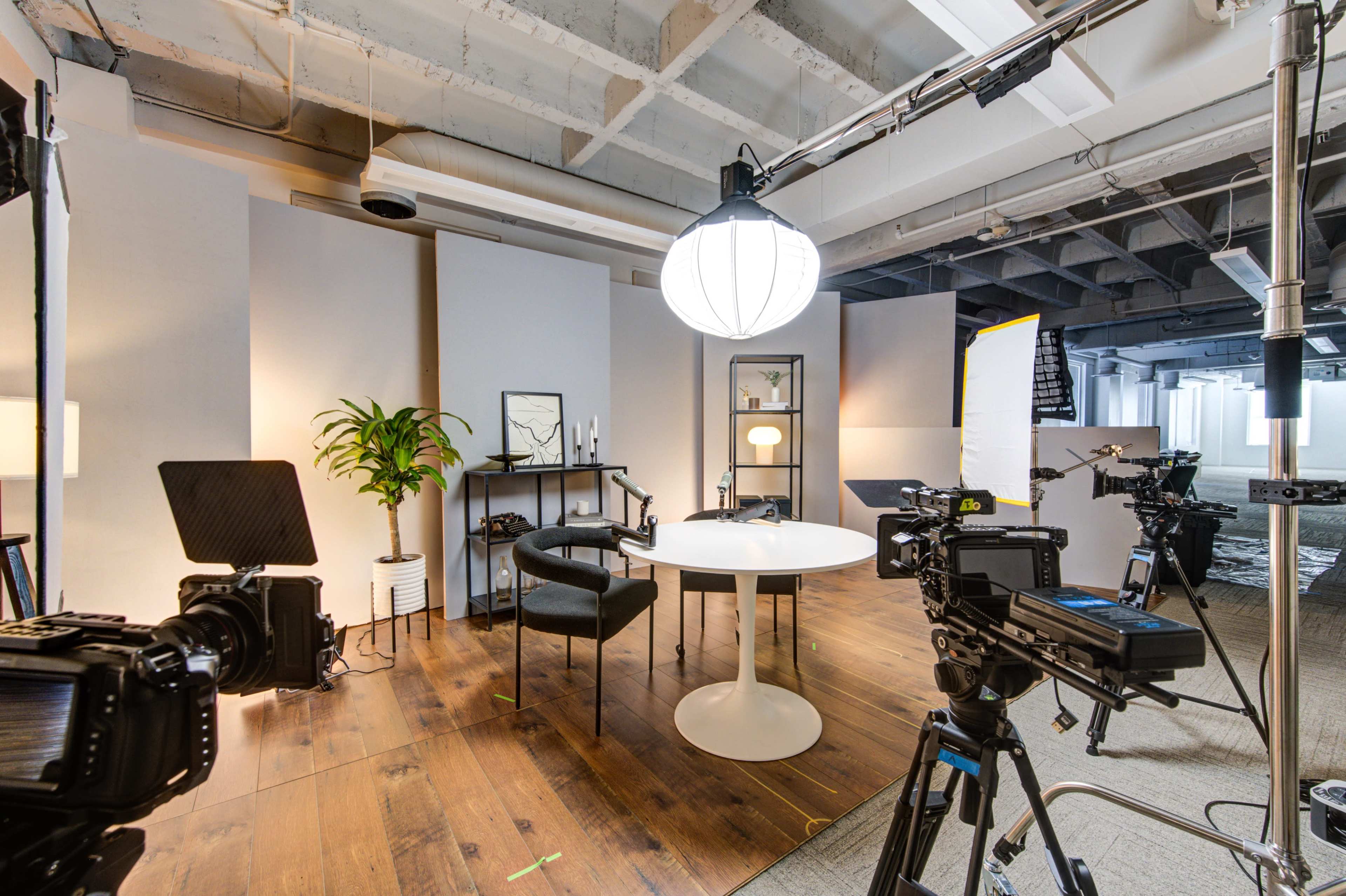 Dynamic Podcast Production Studio, Houston, TX | Production | Peerspace