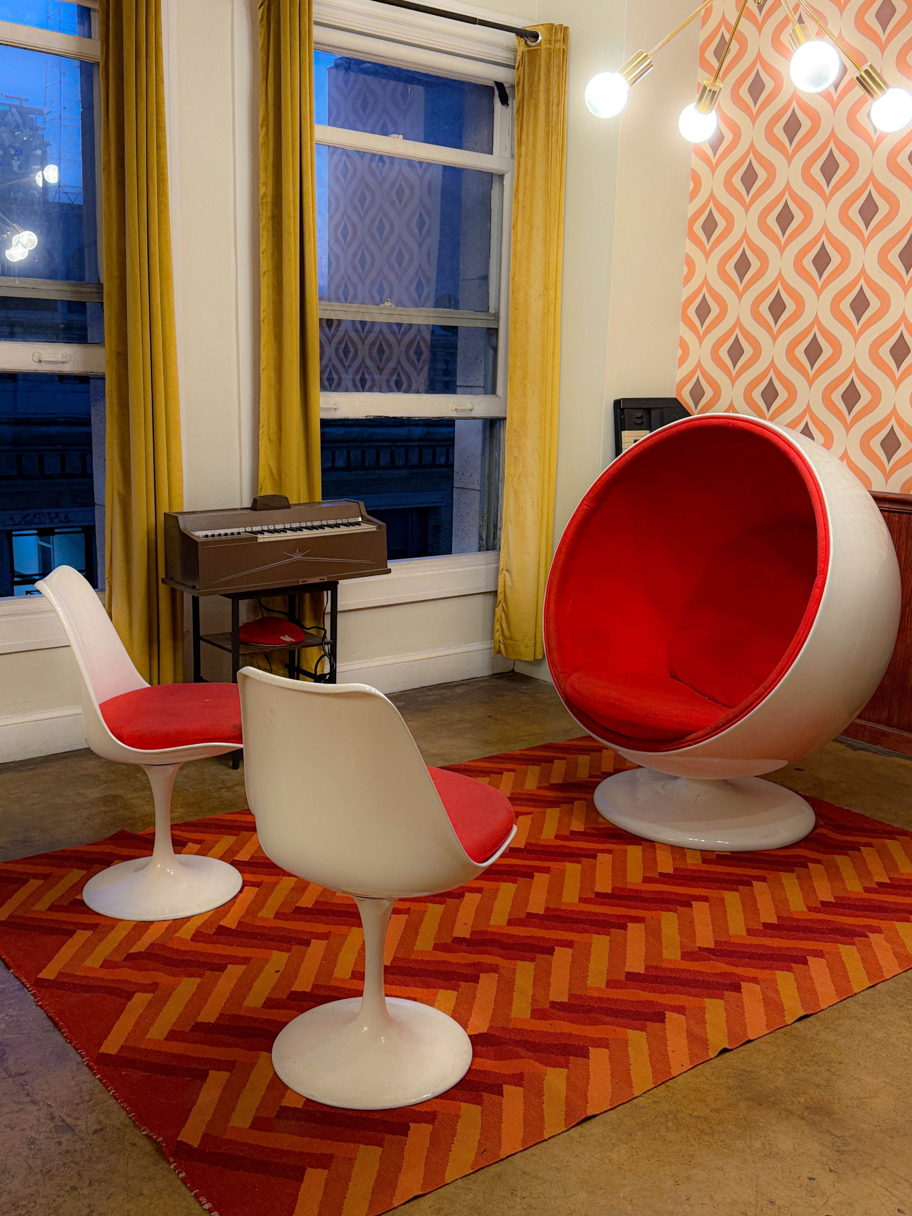 LADI Studios | Retro Vintage Room with Colorful Mid-Century Decor – 630 ...