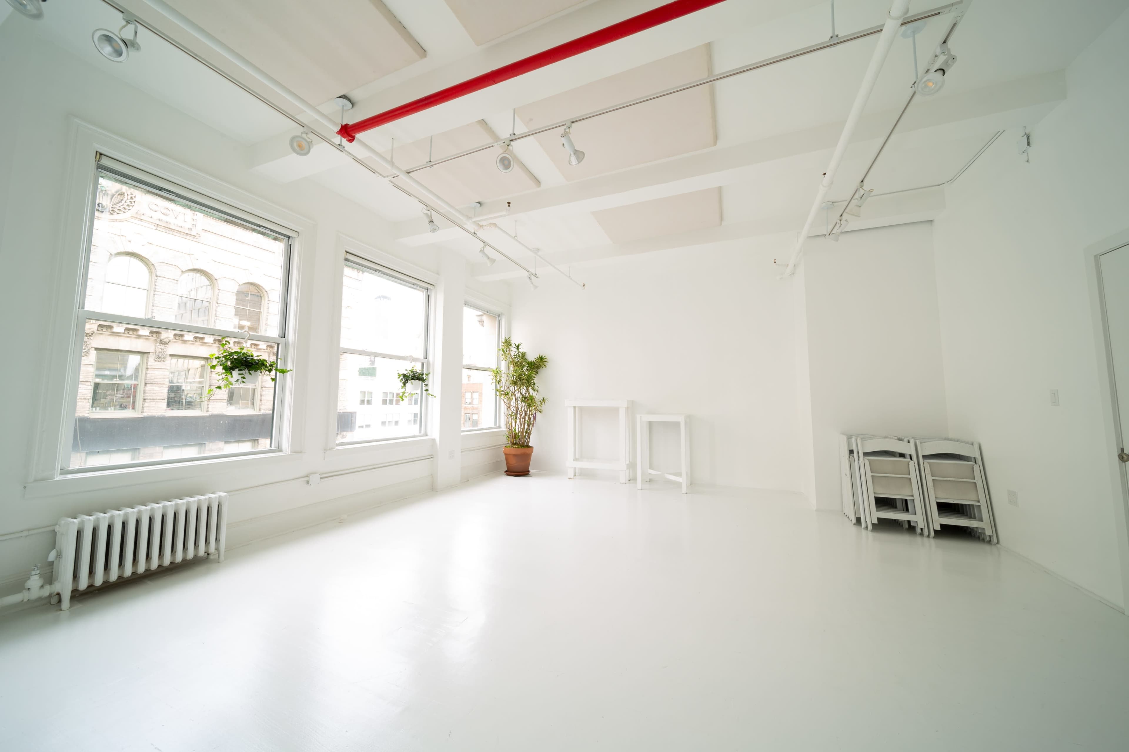 Bright White-Box Natural Light Photography Studio, New York, NY ...