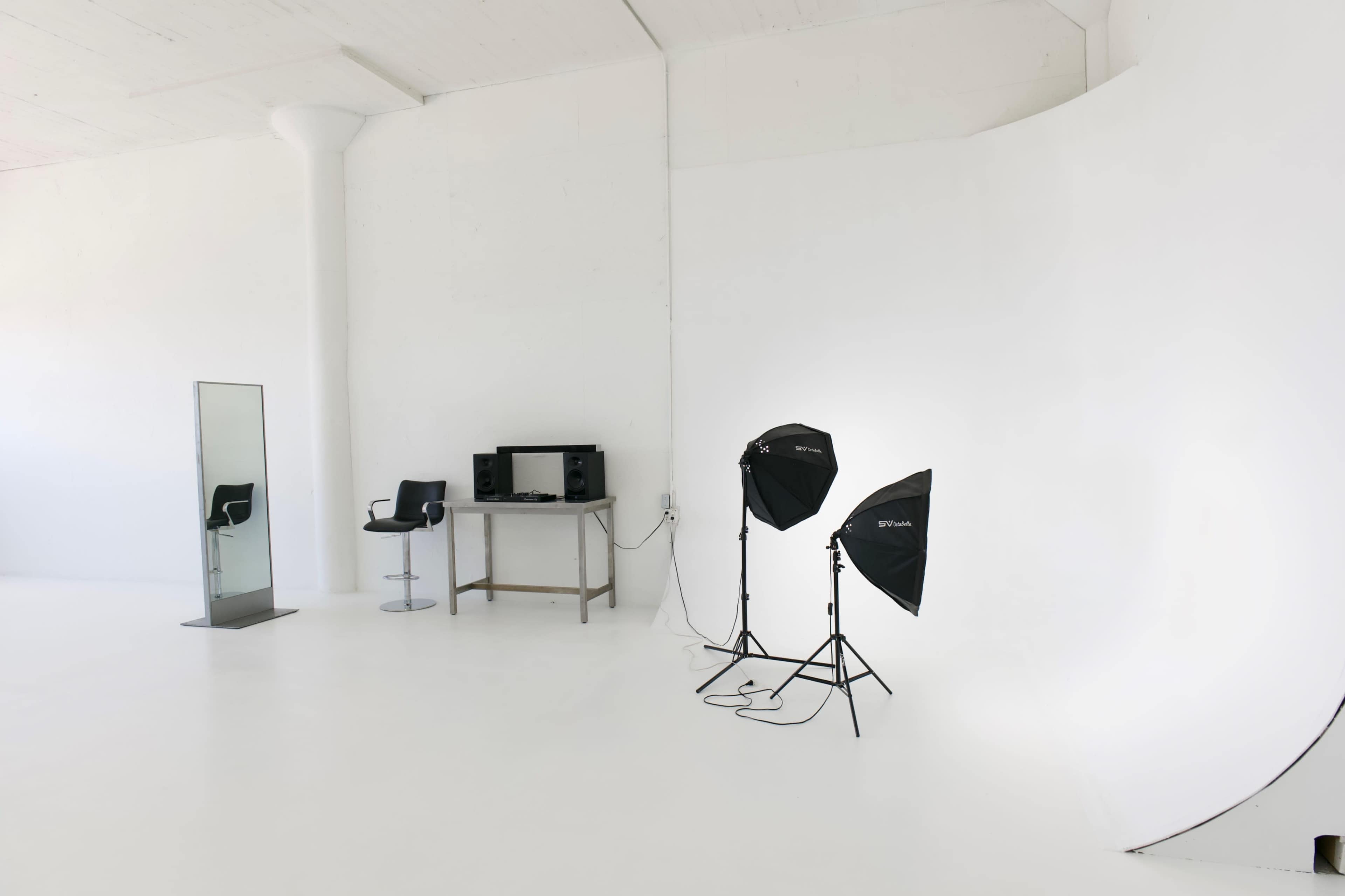 East downtown, white loft, warehouse, industrial, natural brick studio ...