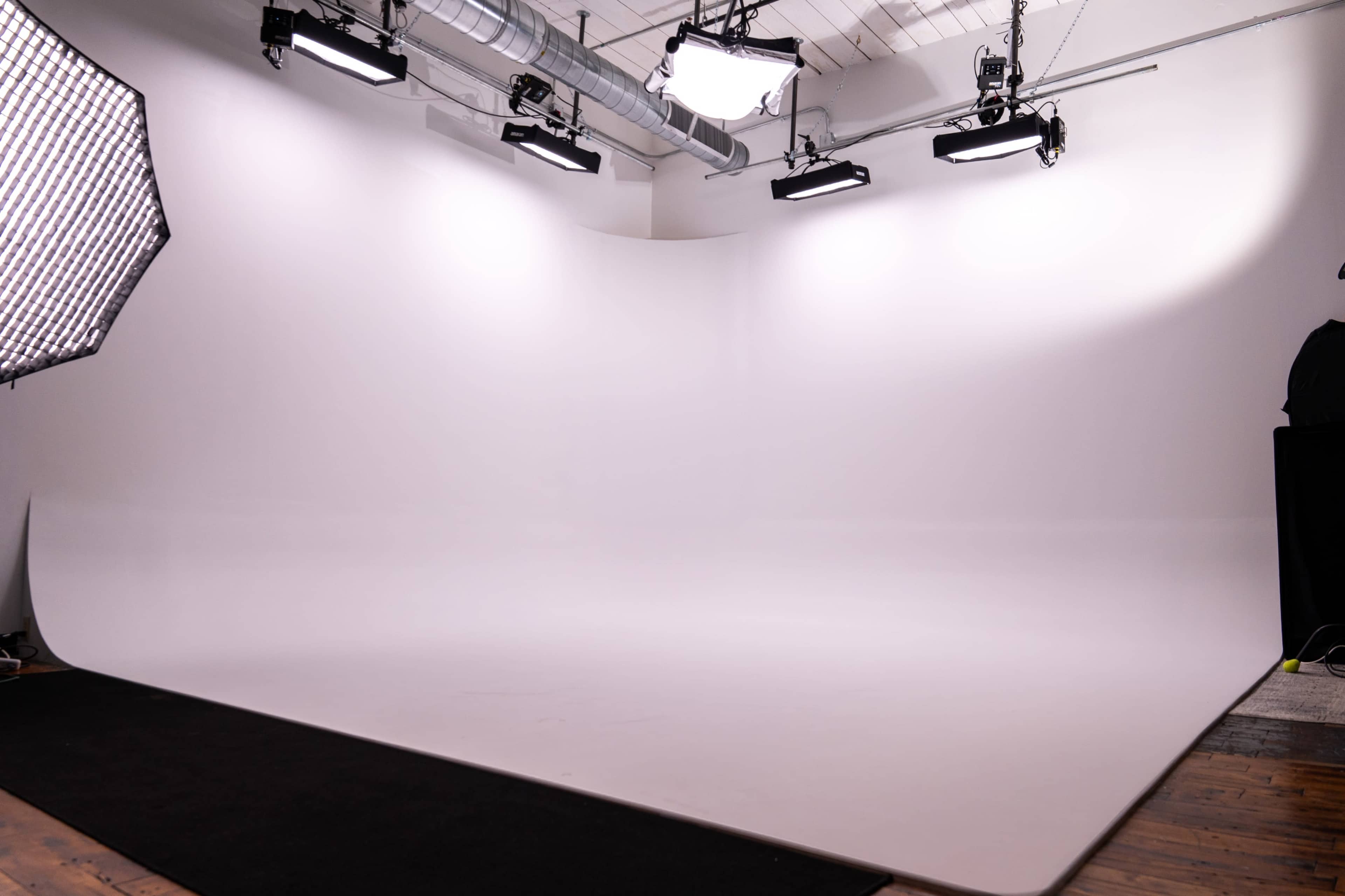 Coffee Milk Studios | Mill Building Industrial Studio with 32ft Cycle ...