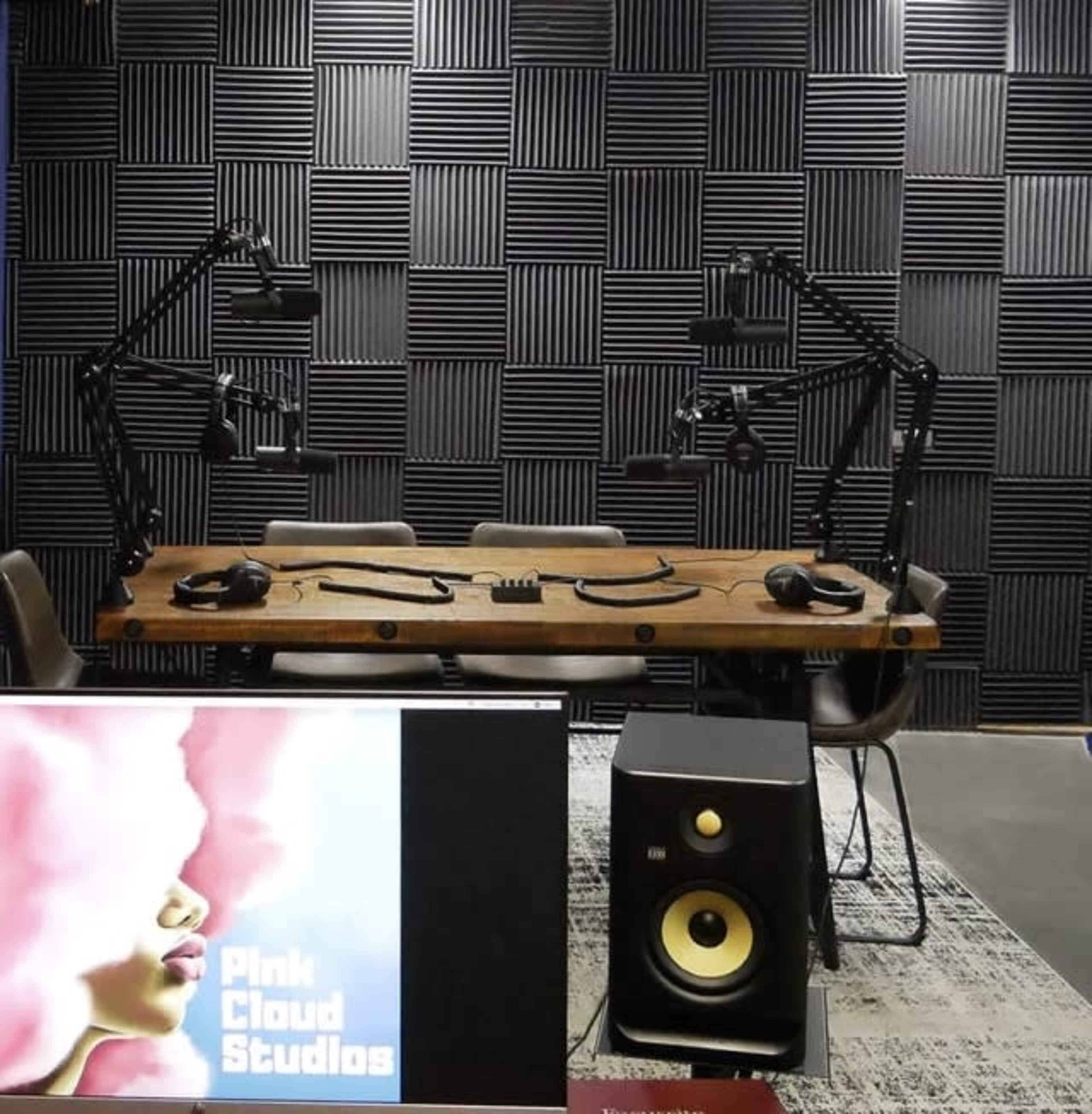 Los Angeles Podcast Studio, Los Angeles, CA | Production | Peerspace