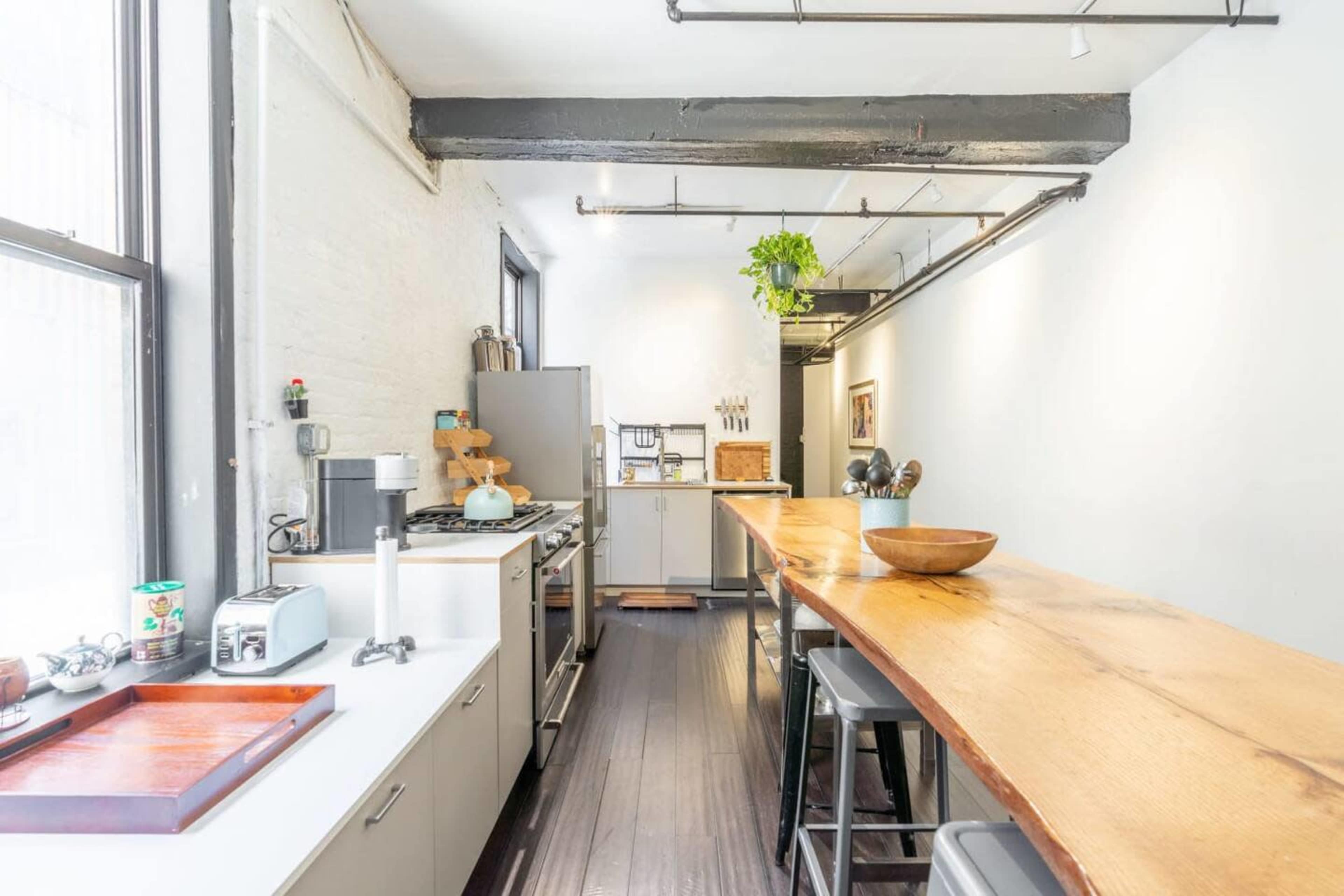 Industrial Loft w/Large Communal Kitchen, Brooklyn, NY | Production ...