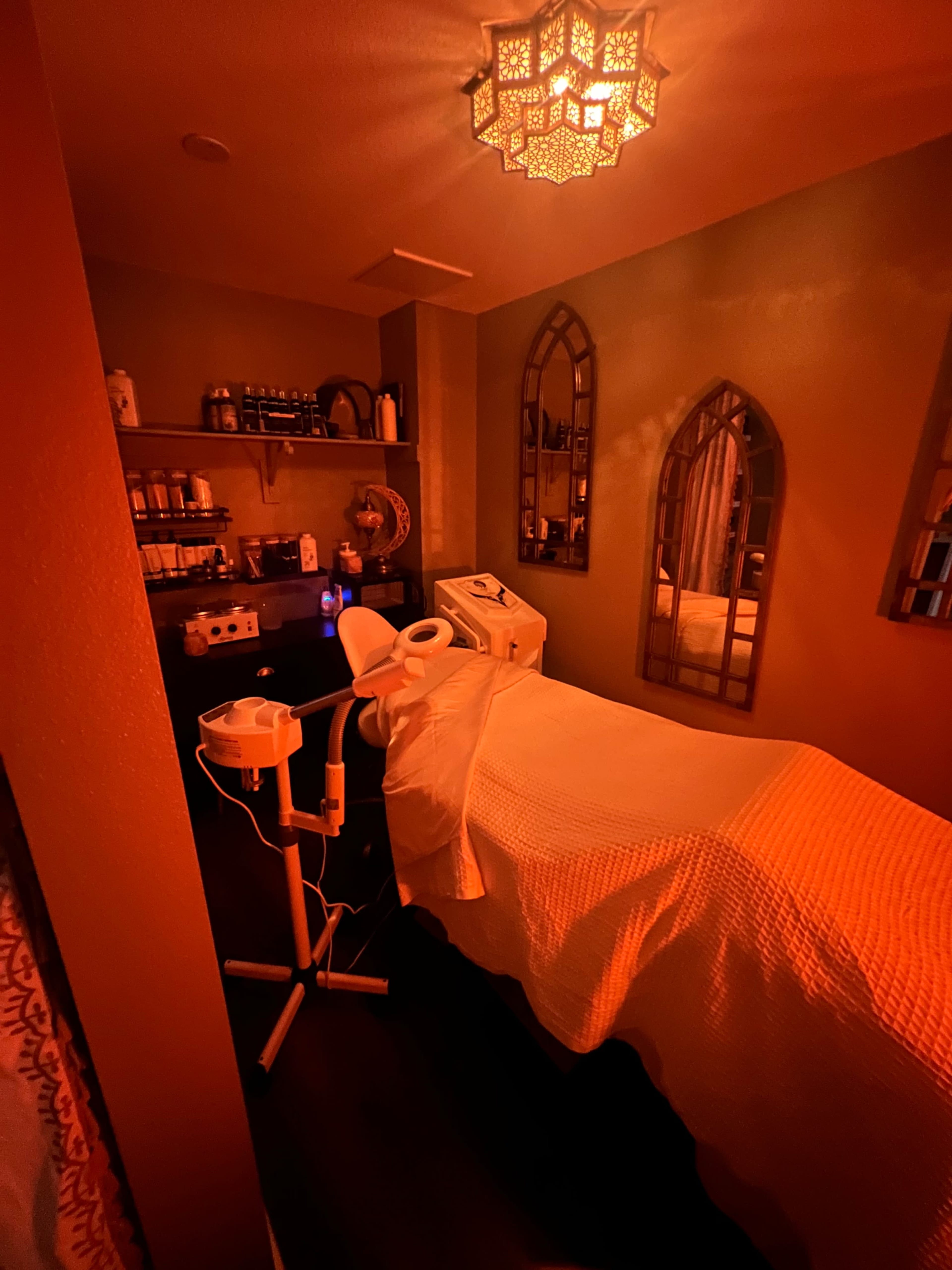 Brazilian treehouse vibey salon and spa, Carlsbad, CA | Production ...