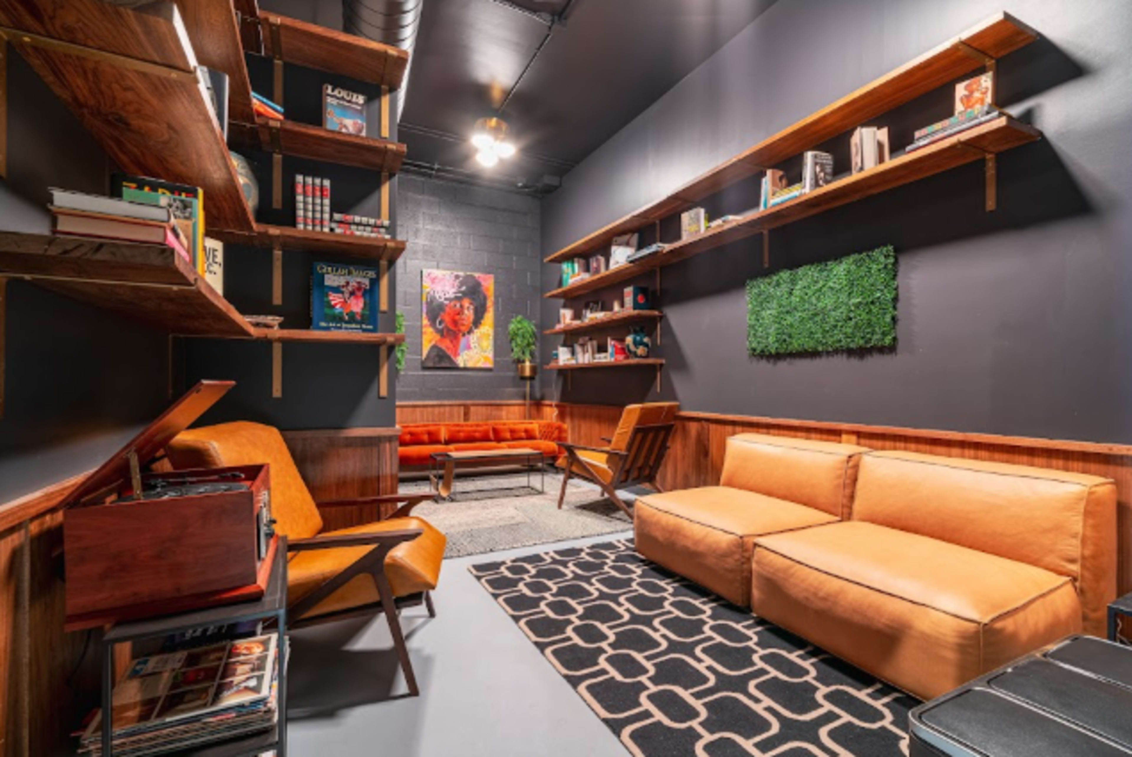 Groundfloor Club | Urban Creative Studio, Lounge, Oakland, California ...