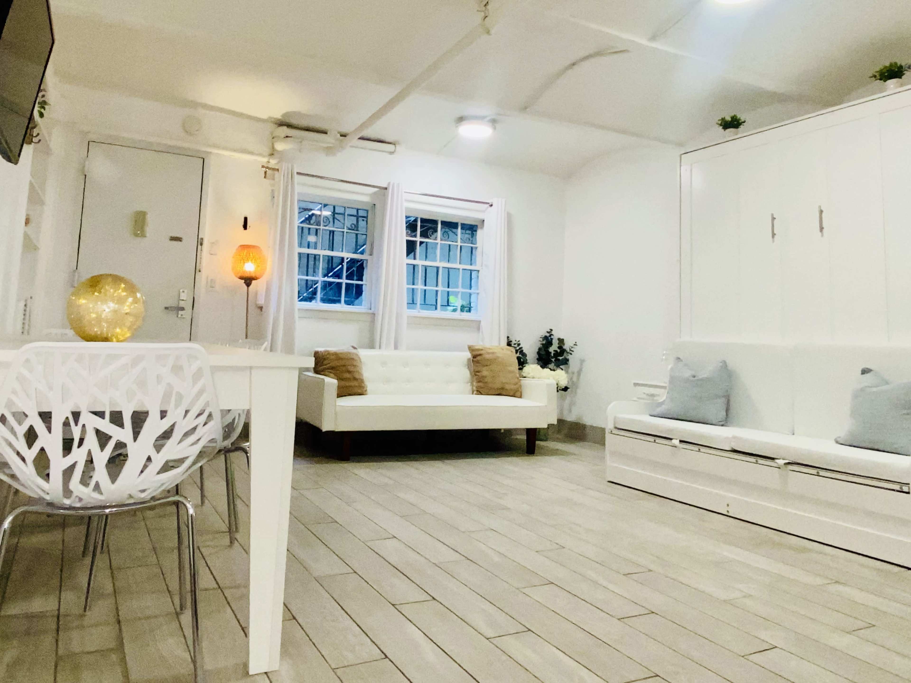 Pop-up West Village Venue w Street Entrance on Leroy & Bleecker, New ...