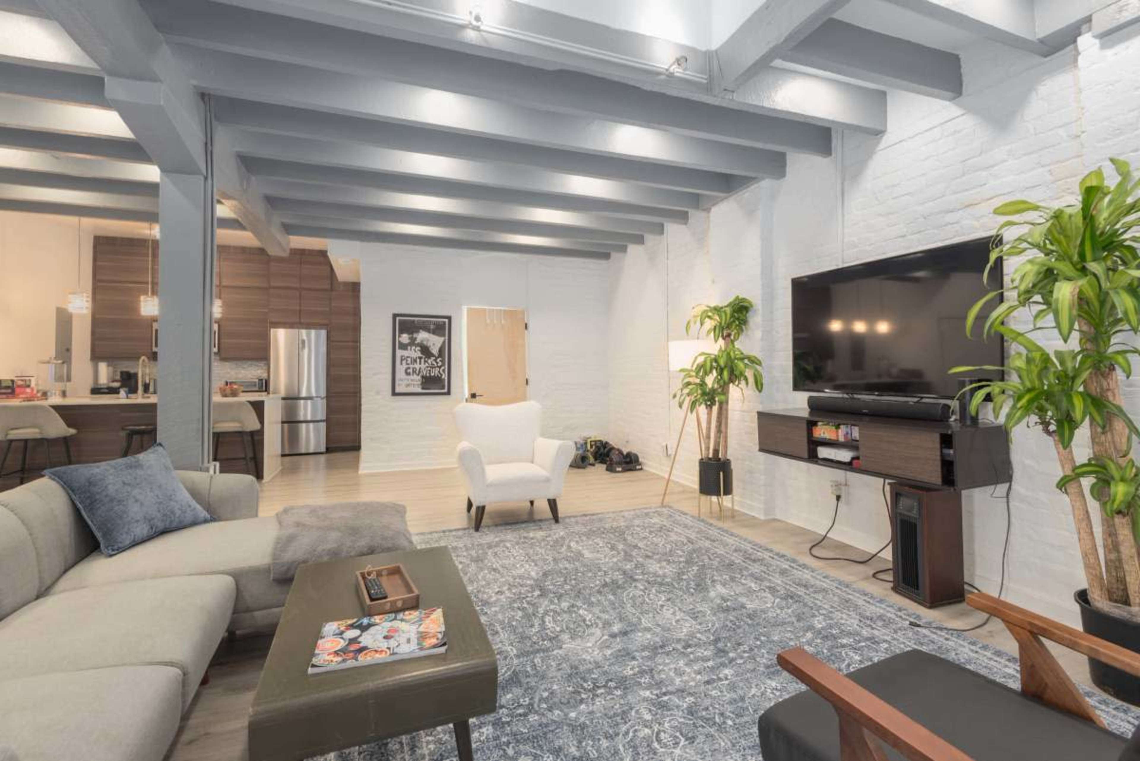 Apartment Meeting/Event Space | Large Downtown Open Concept Loft ...