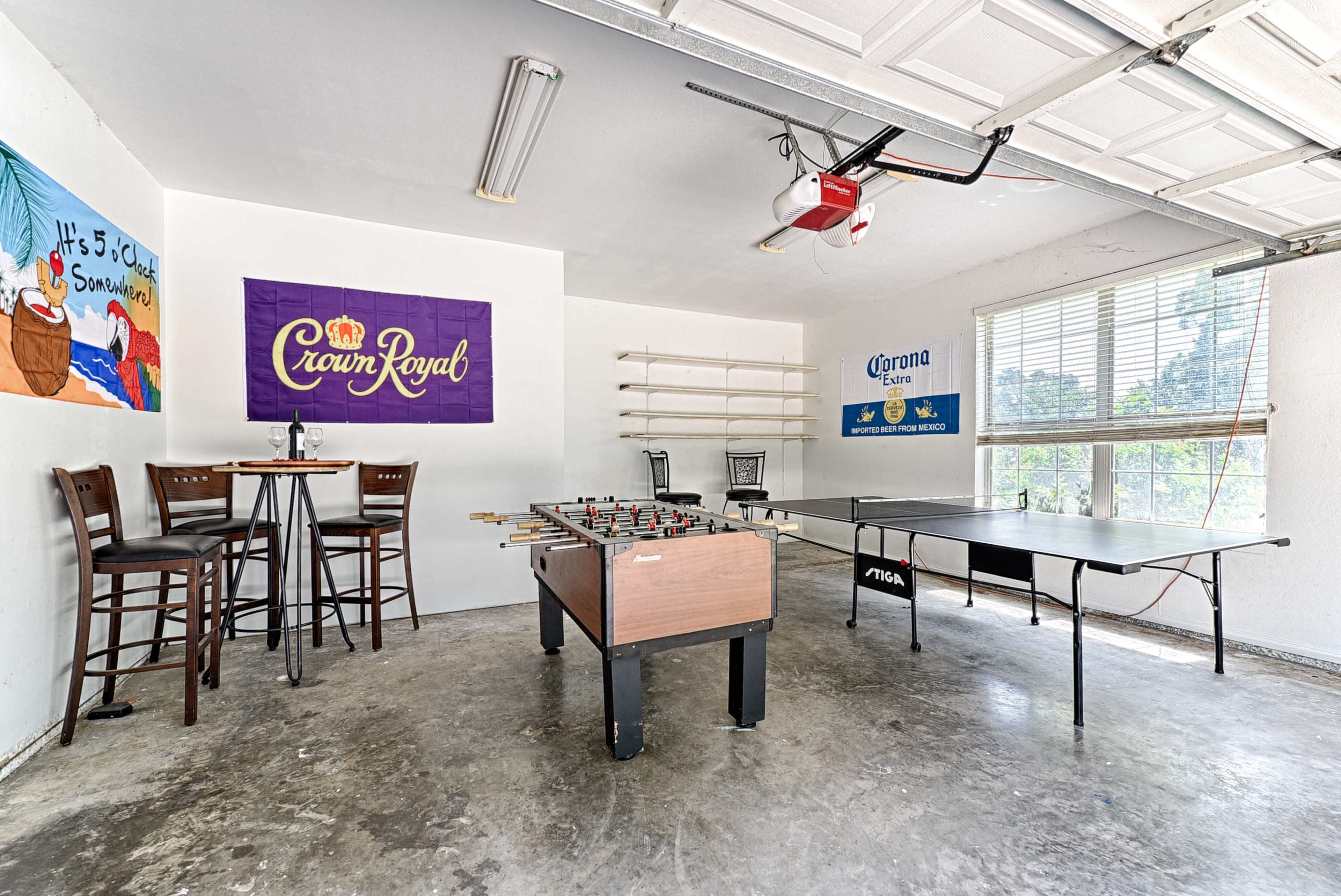 Amazing ranch with 2 game rooms, Huge Pool, Hot Tub, Pickleball, and ...