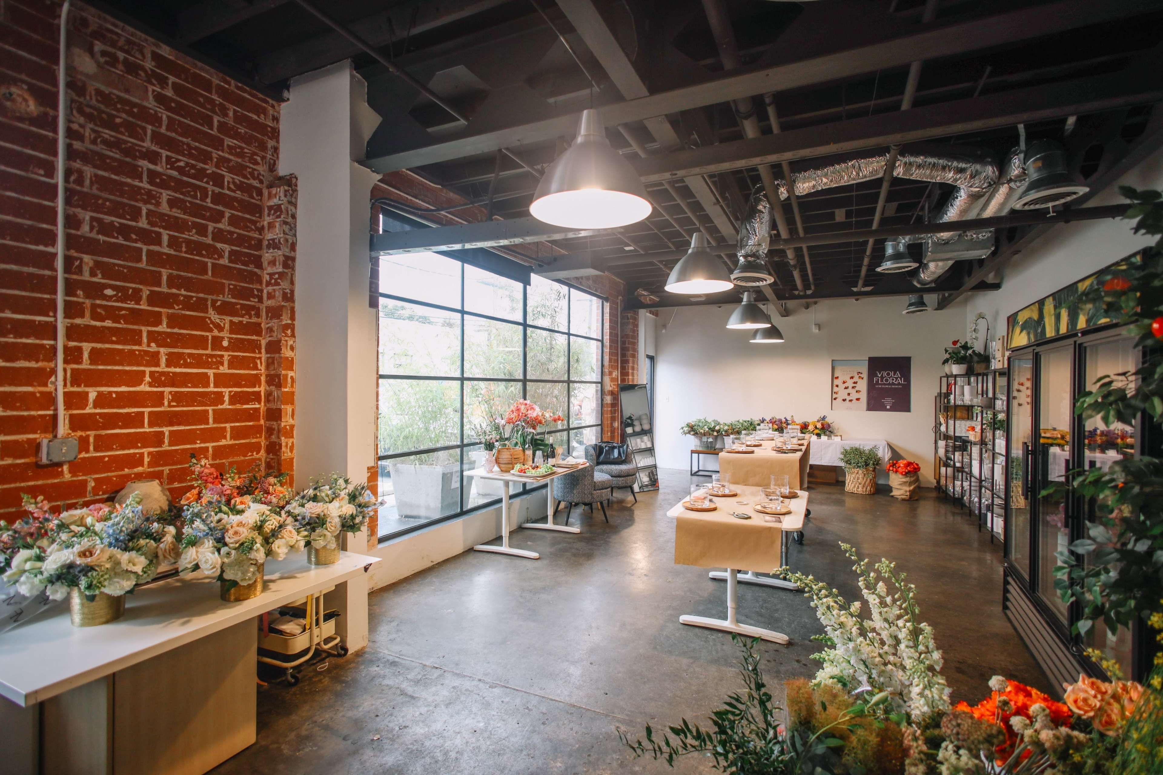 Santa Monica Design Studio Filled With Flowers and Natural Light, Santa ...